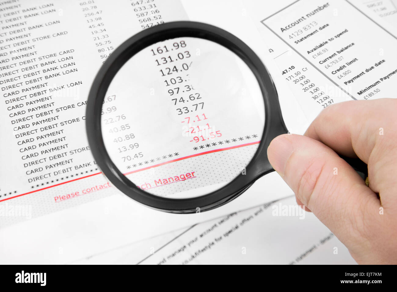 Magnifying lens hi-res stock photography and images - Alamy