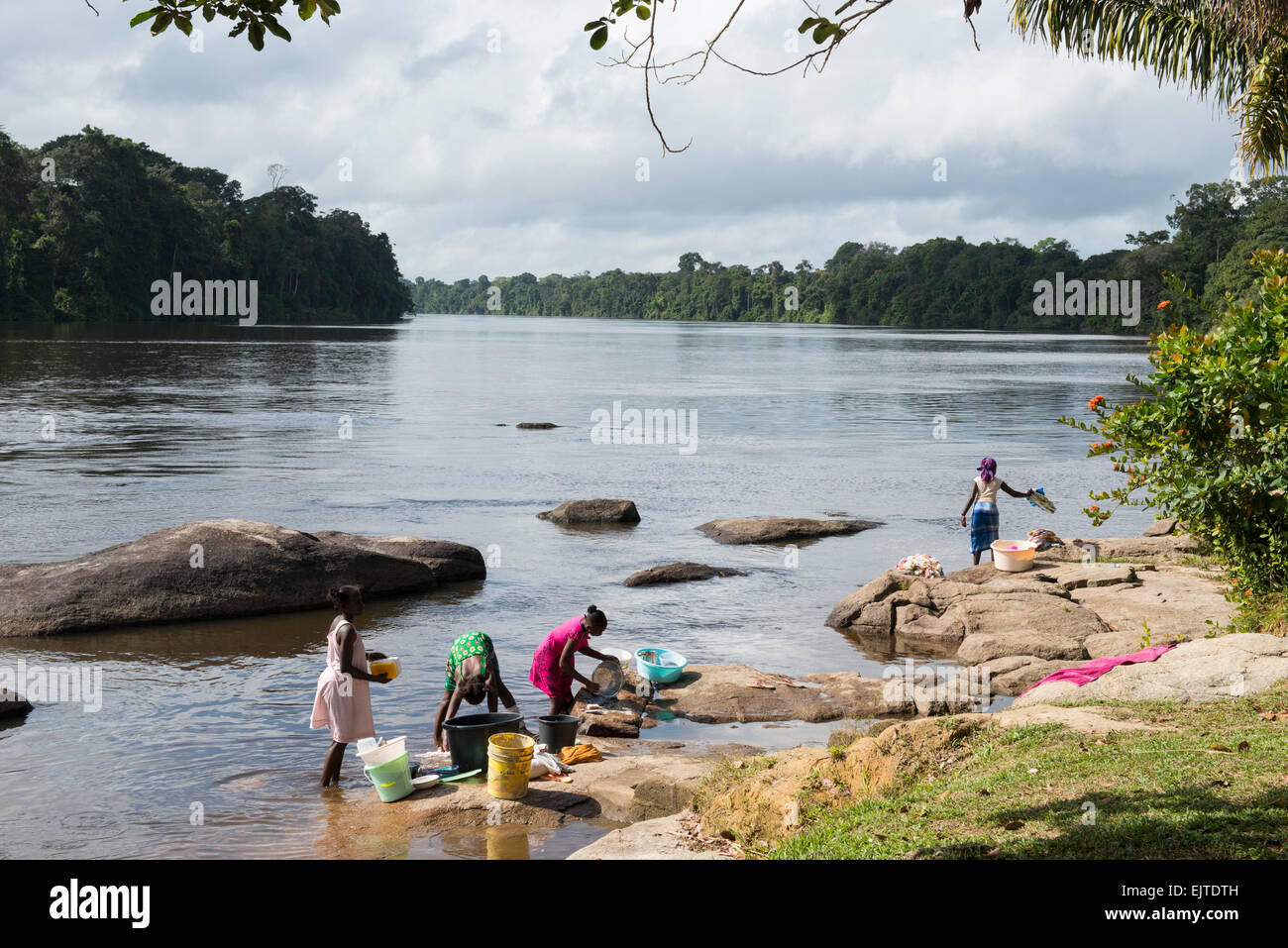 Women in suriname hi-res stock photography and images - Alamy