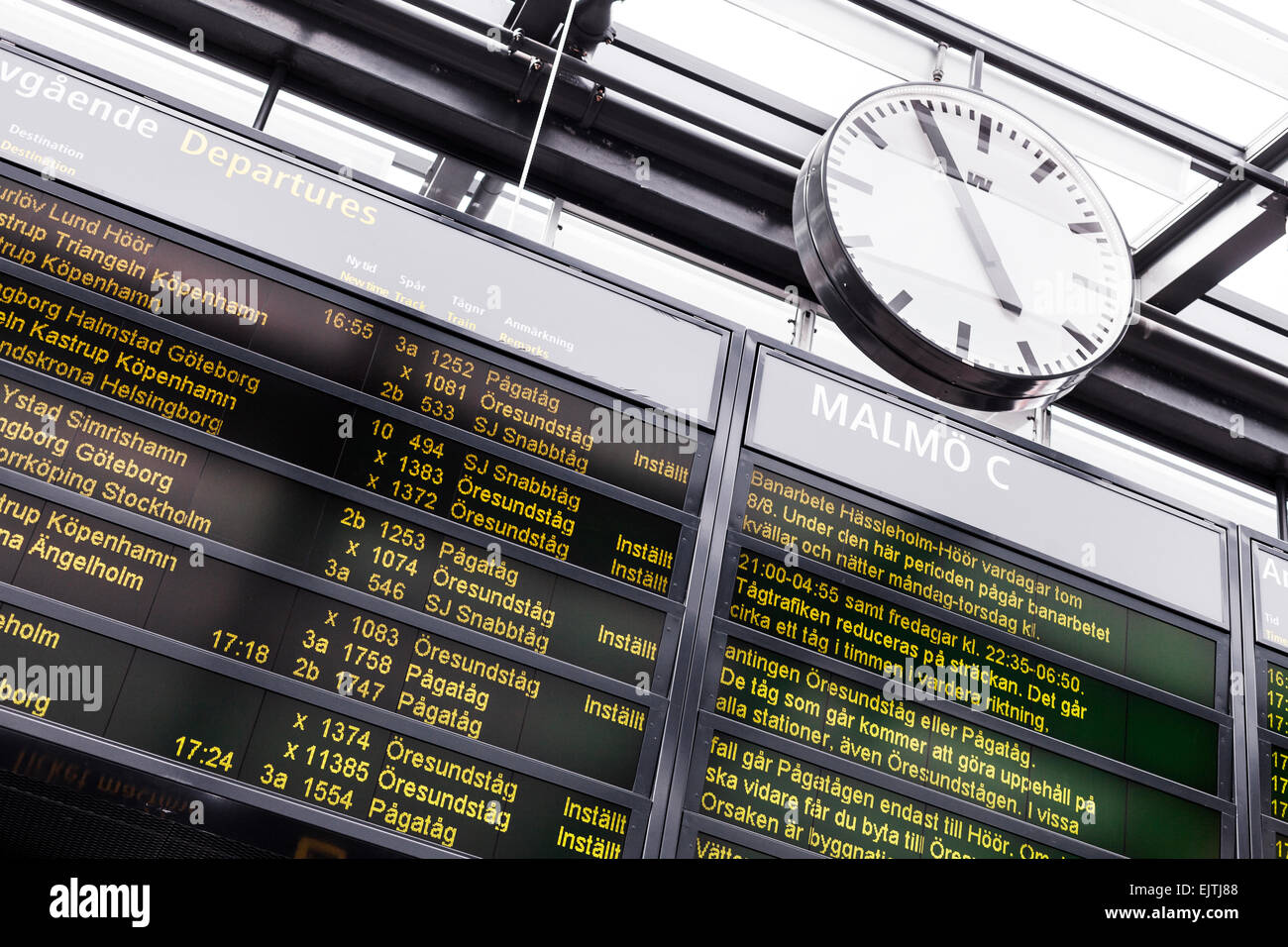 Train departure information hi-res stock photography and images - Alamy