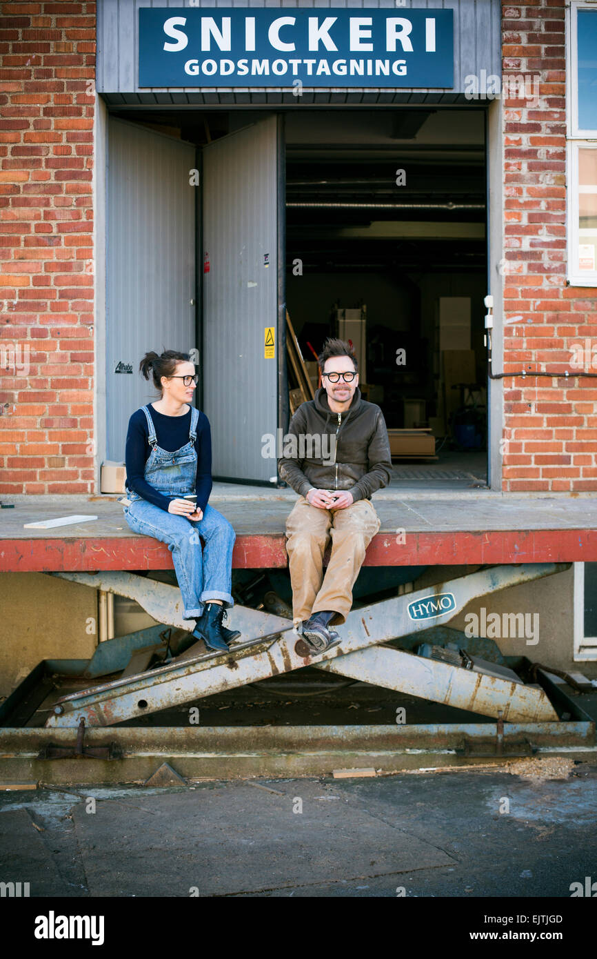 Women carpenters hi-res stock photography and images - Alamy