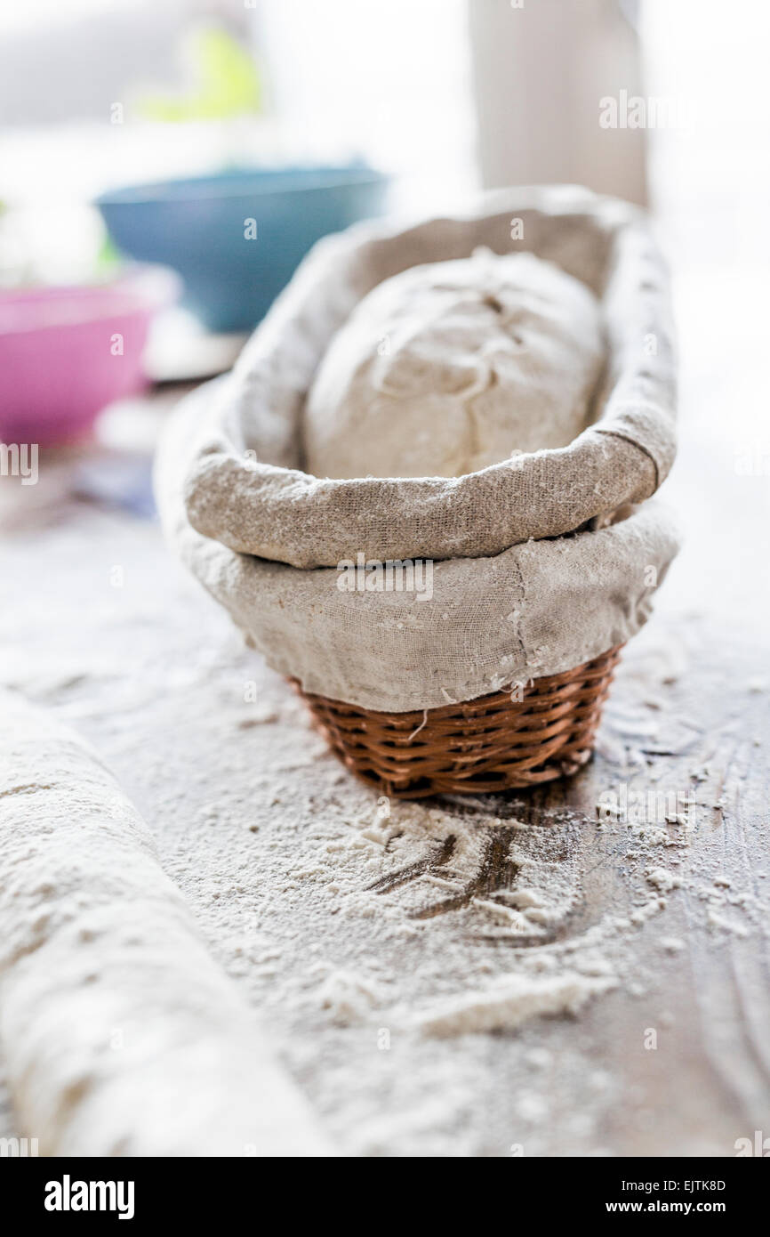 Bread loaf in basket at bakery Stock Photo - Alamy