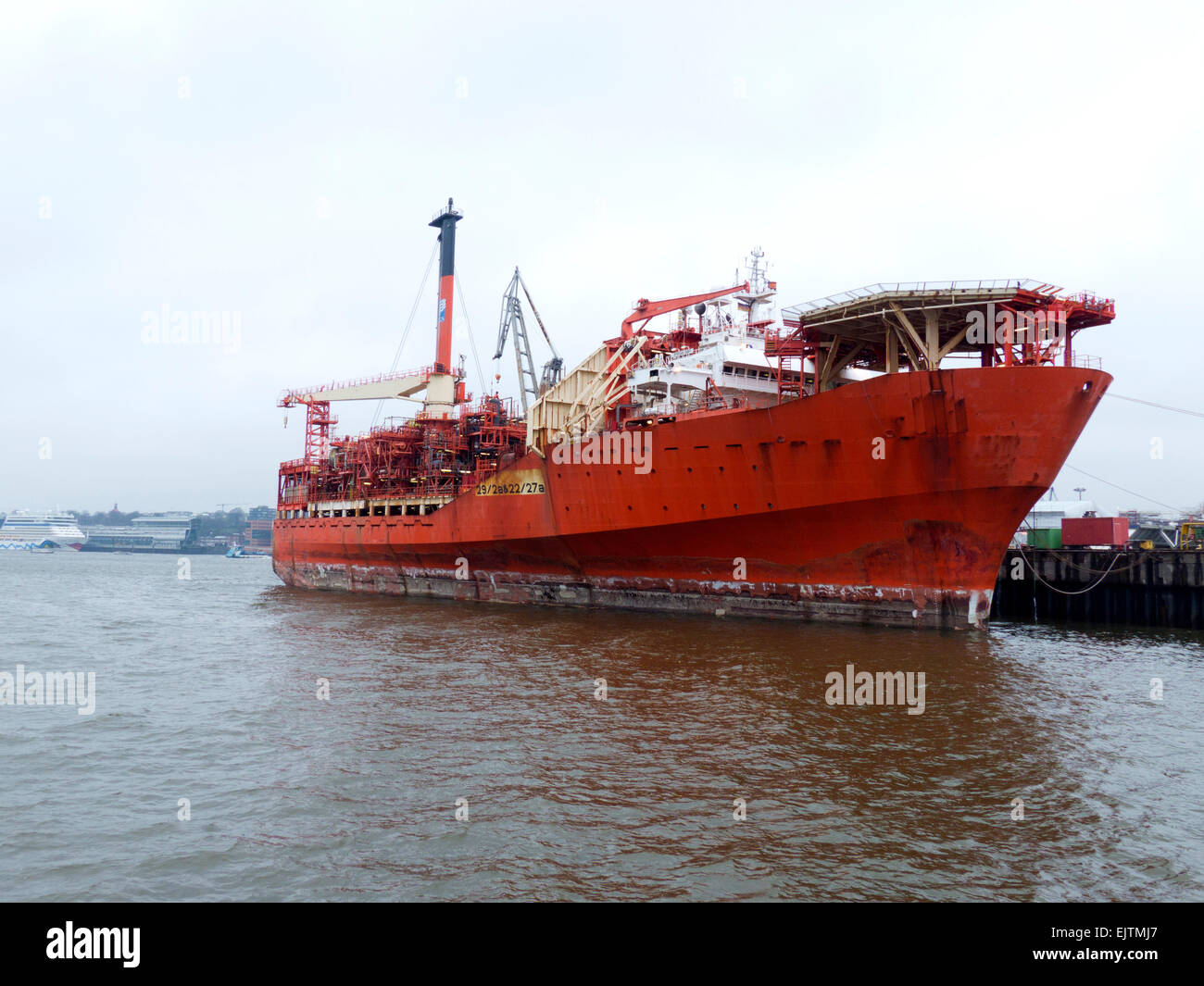 Offshore oil production hi-res stock photography and images - Alamy