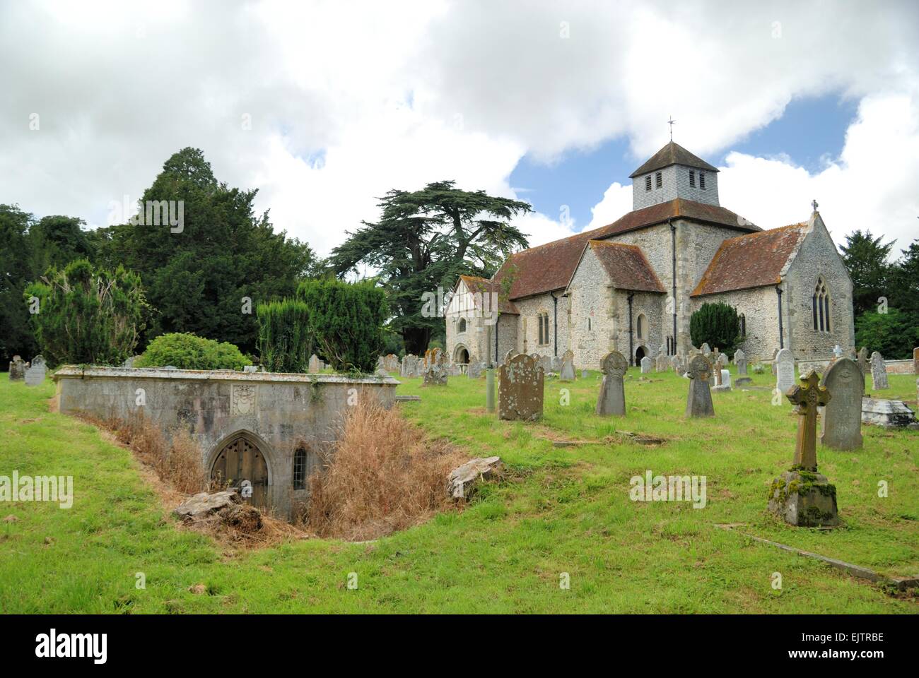 Crypt england uk hi-res stock photography and images - Alamy