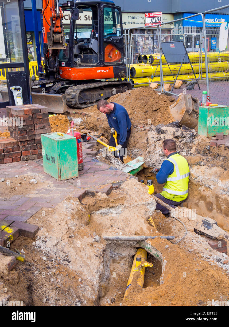 Technician works in main hi-res stock photography and images - Alamy