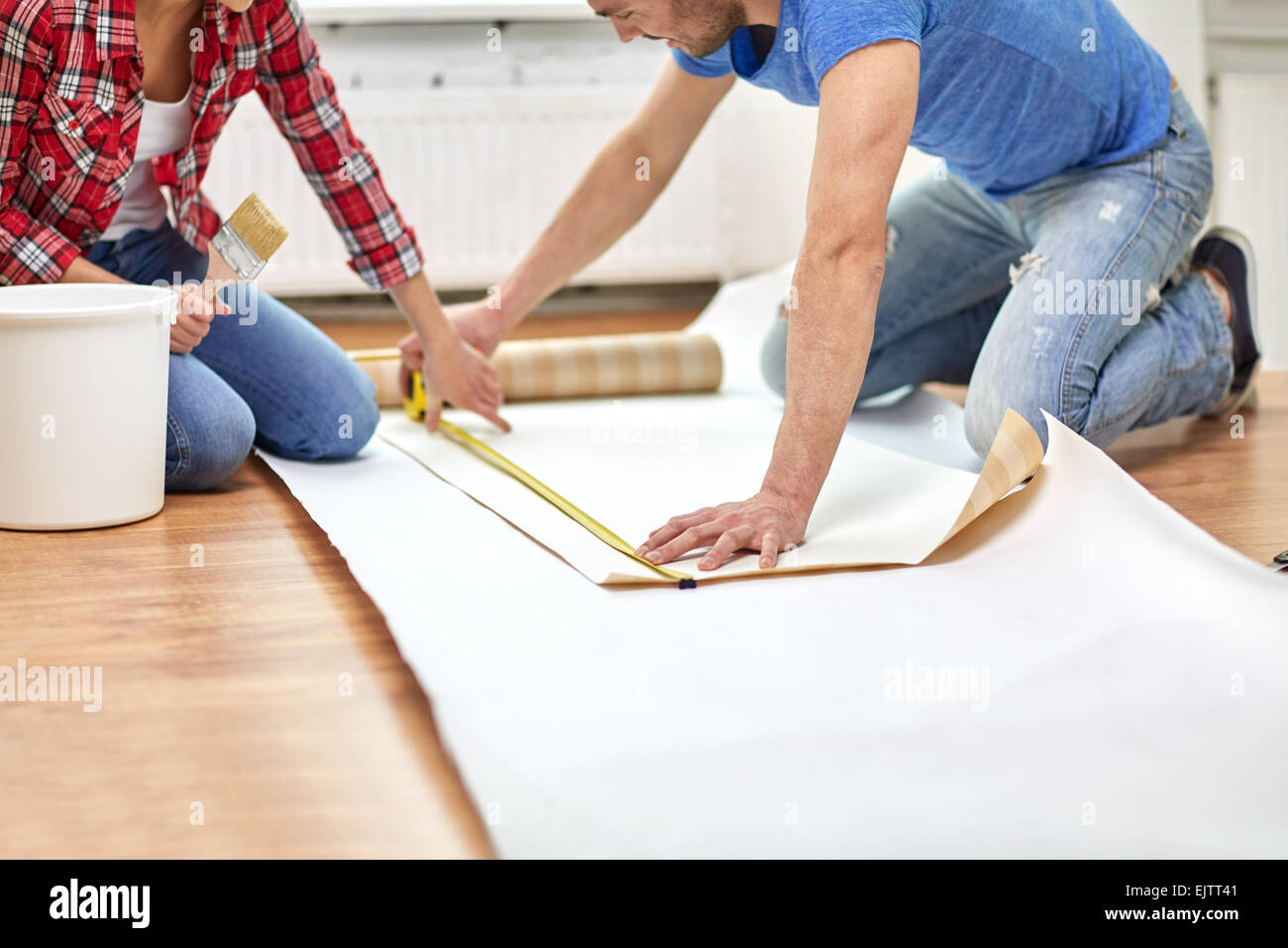 Measuring with brush hi-res stock photography and images - Alamy