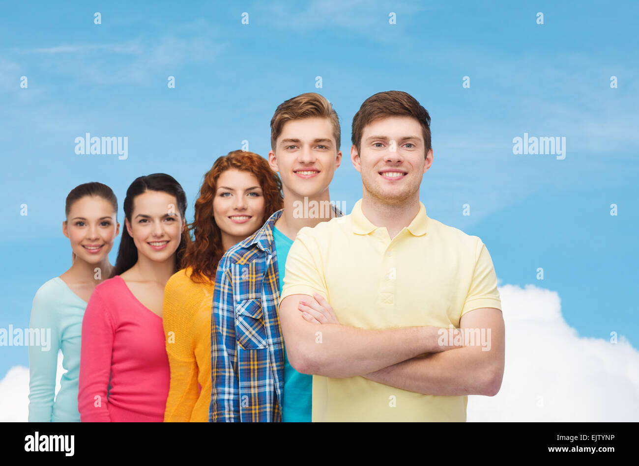group of smiling teenagers Stock Photo - Alamy