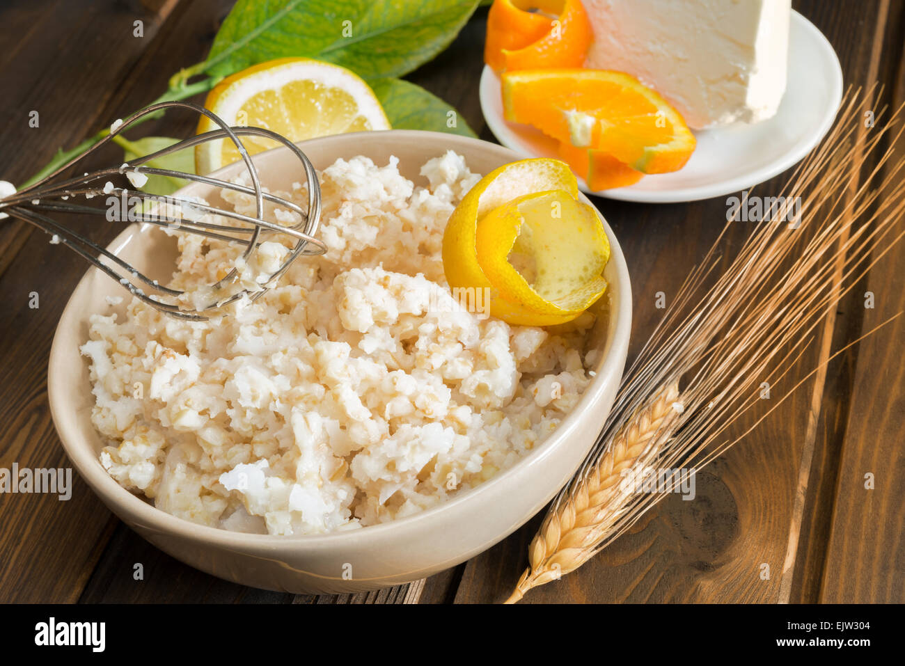 Cooked grain hi-res stock photography and images - Alamy