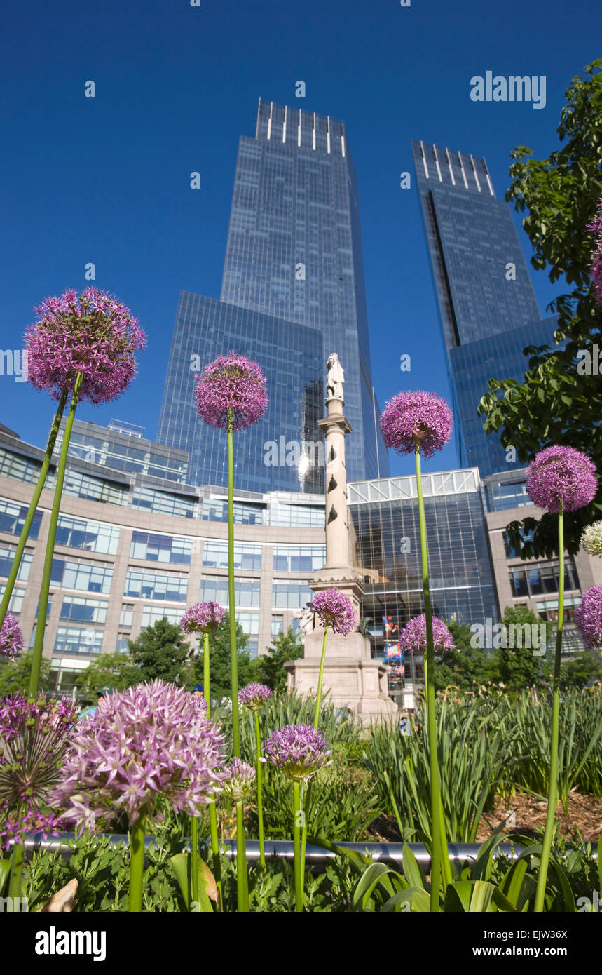 ALLIUM FLOWERS DEUTSCHE BANK CENTER (©SOM 2004) COLUMBUS CIRCLE MIDTOWN ...