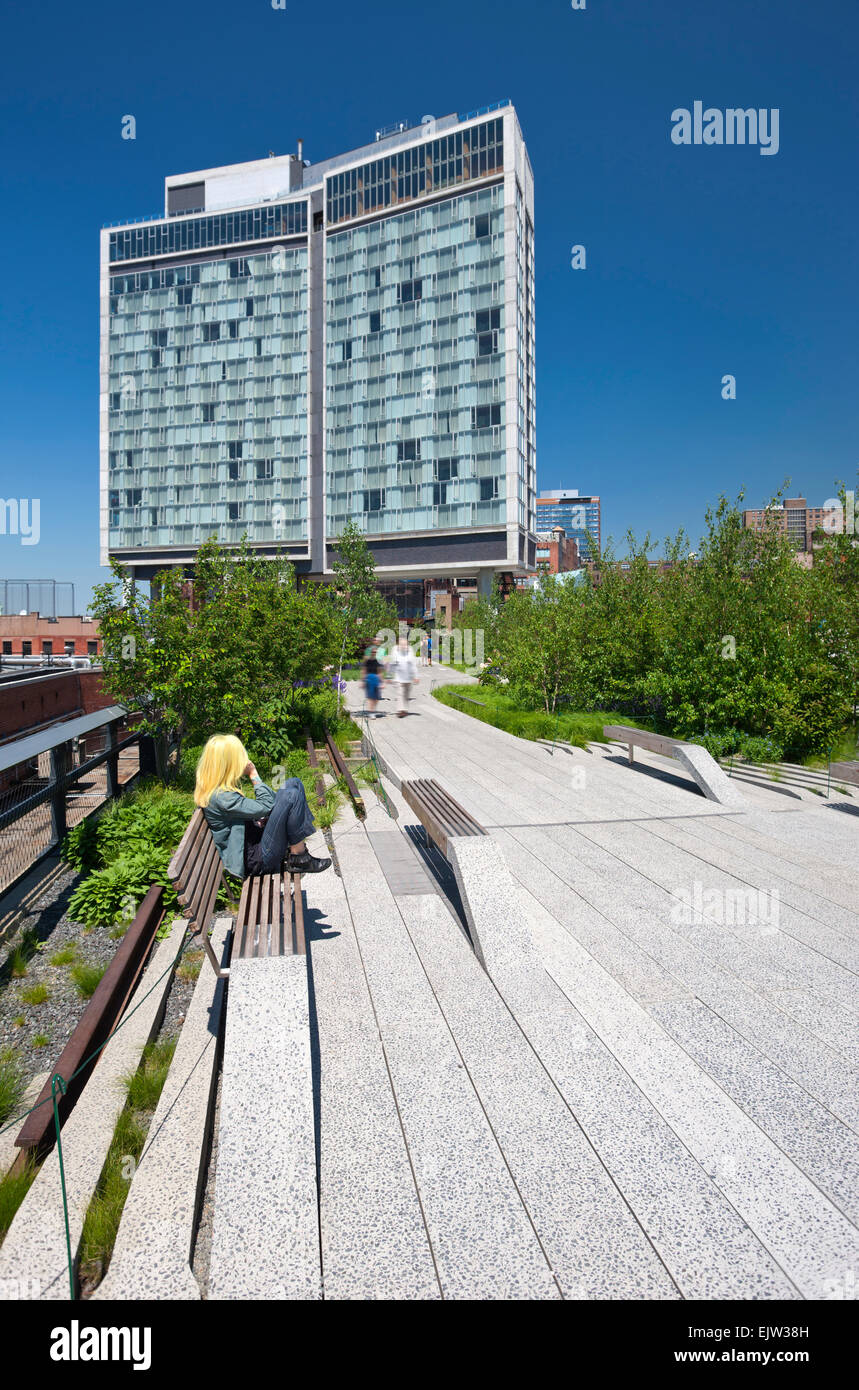STANDARD HOTEL BUILDING HIGH LINE ELEVATED URBAN PARK CHELSEA MANHATTAN ...