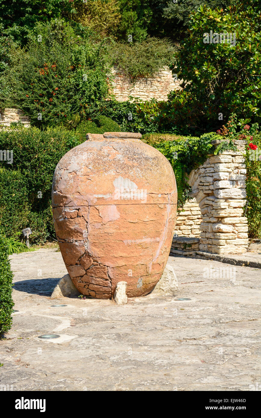 Garden bulgaria hi-res stock photography and images - Alamy