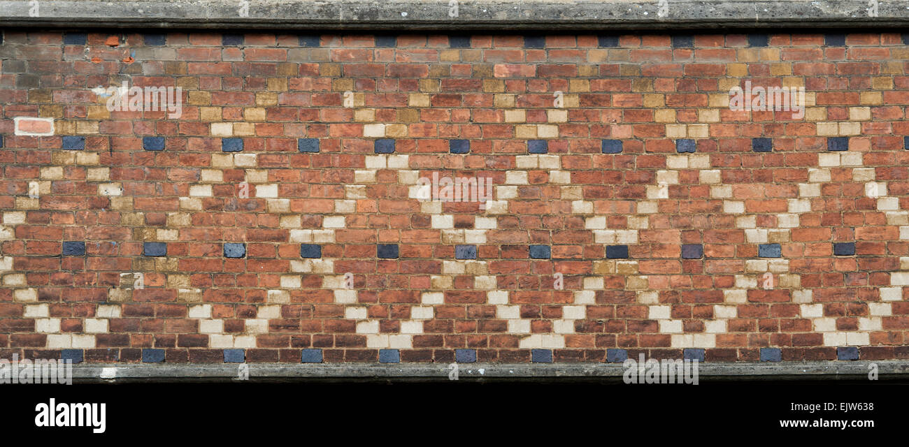 Diamond brickwork pattern hi-res stock photography and images - Alamy