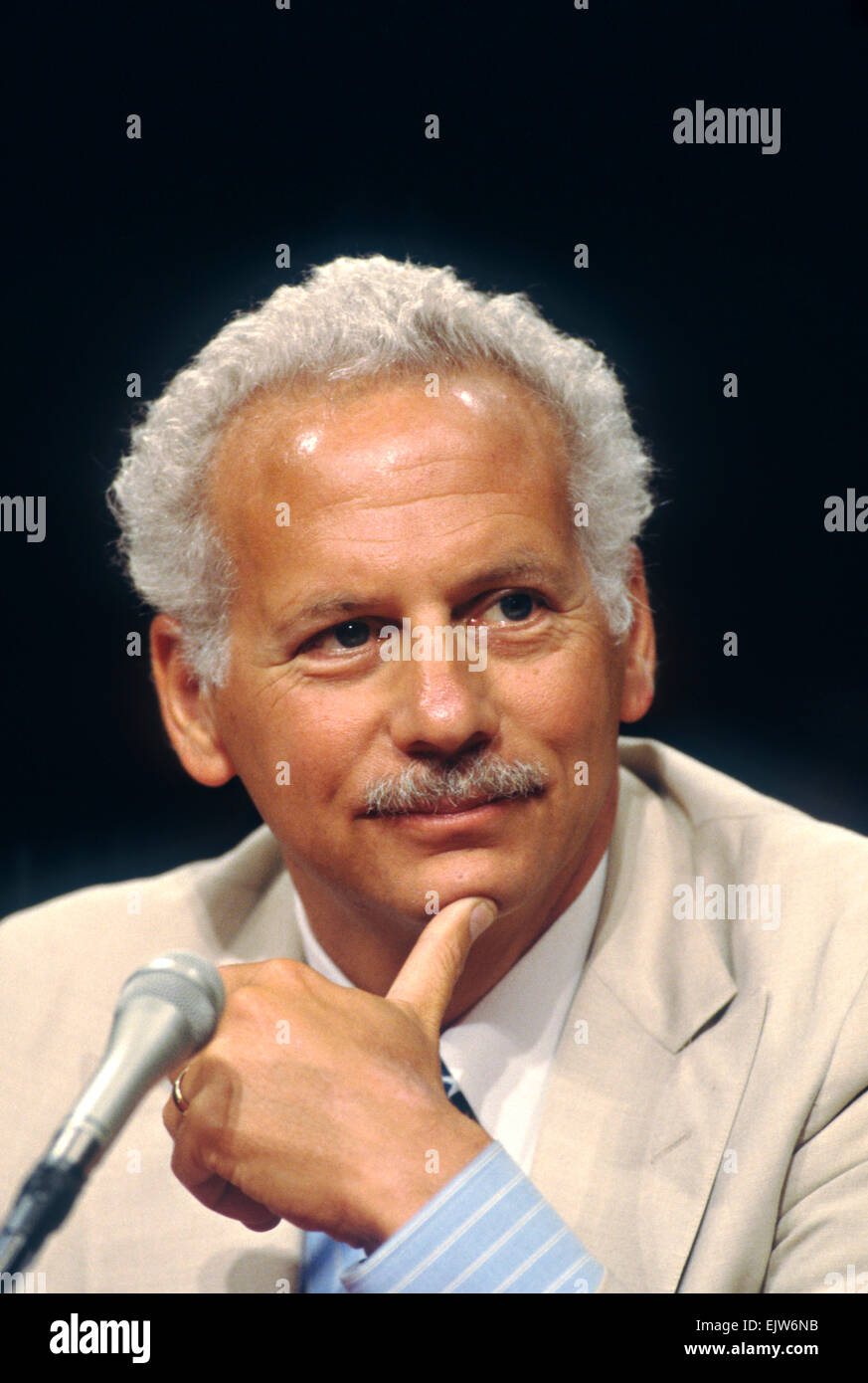 Kenneth washington hi-res stock photography and images - Alamy