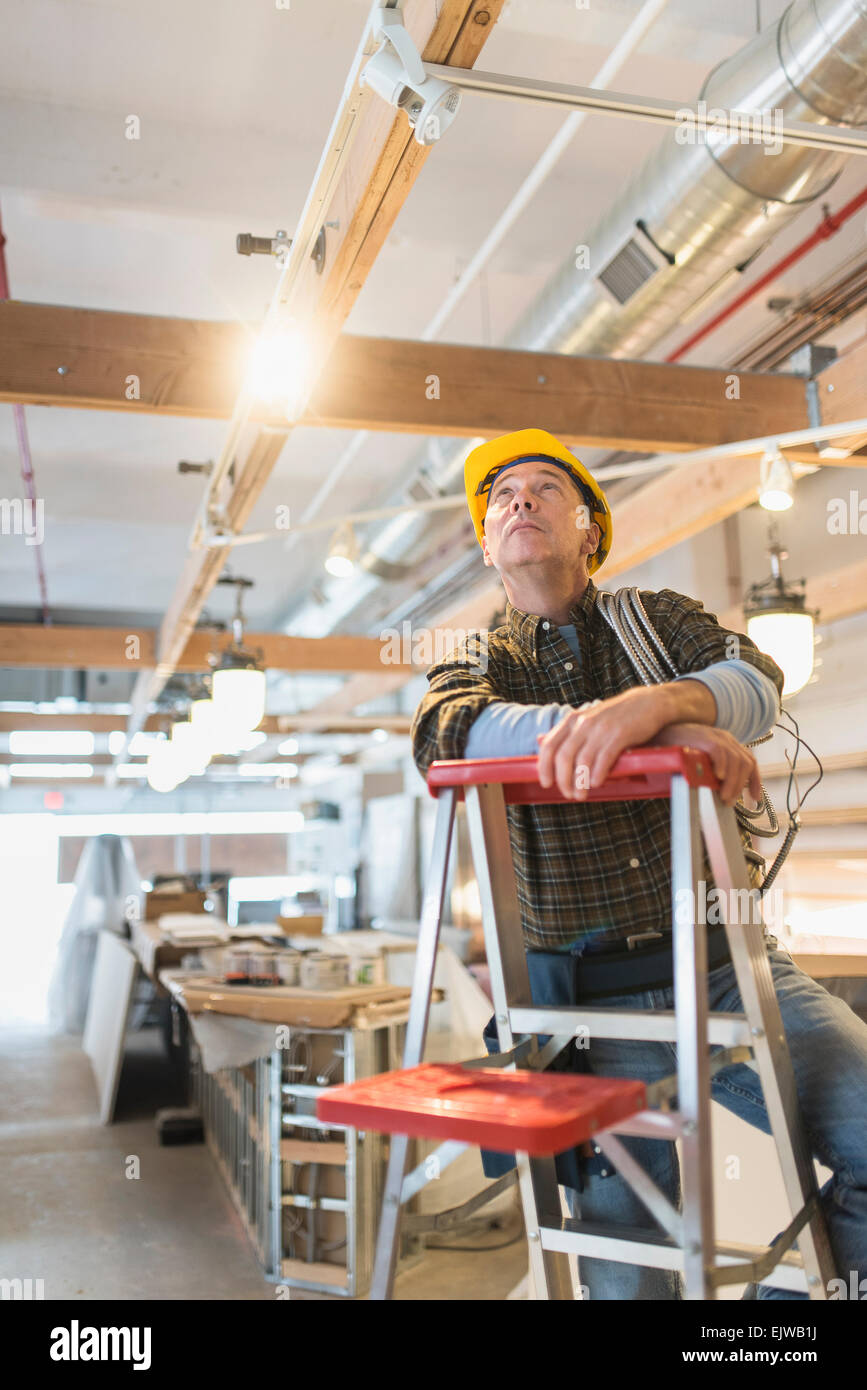 Cable ladder hi-res stock photography and images - Alamy
