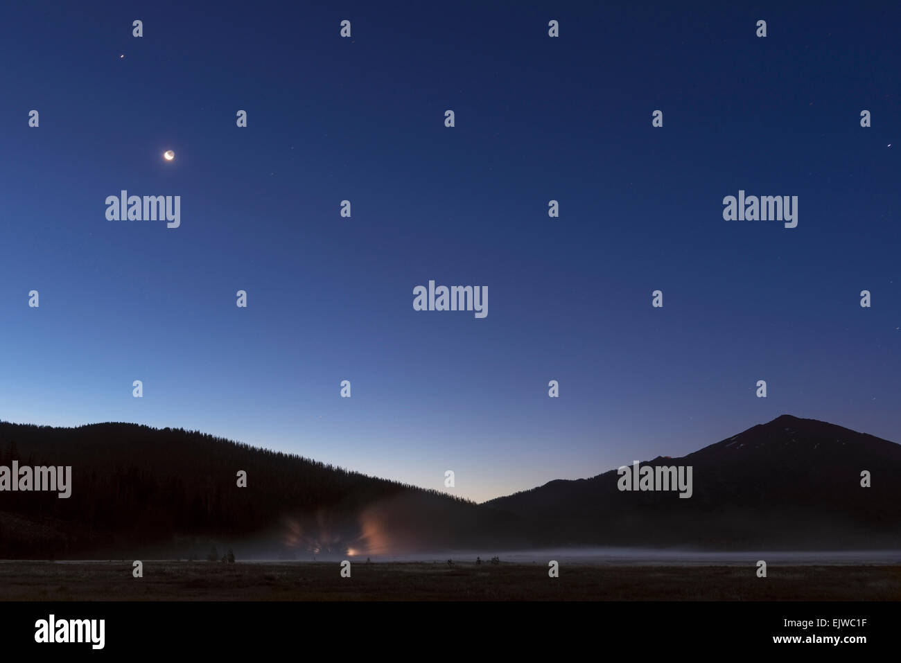 USA, Oregon, Sparks Lake, Scenic view of landscape at night Stock Photo ...