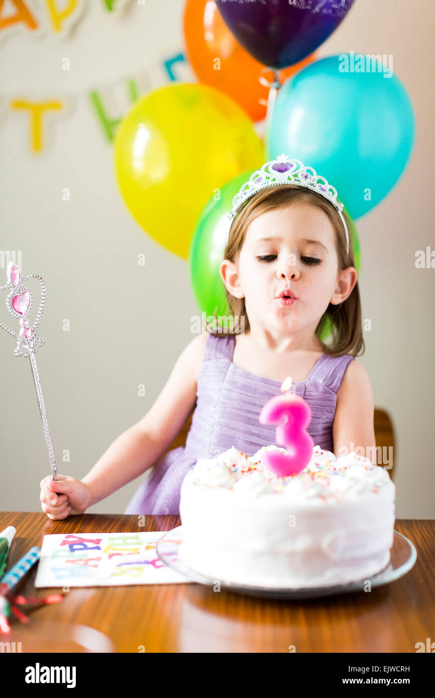 Girl (4-5) at birthday party Stock Photo - Alamy