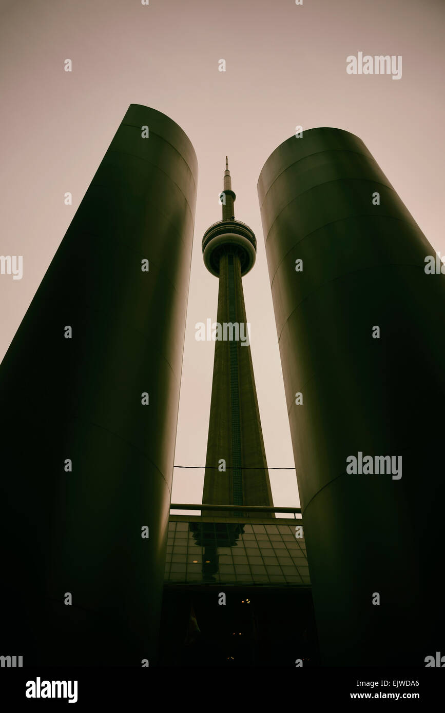 Toronto skyline daytime hi-res stock photography and images - Alamy