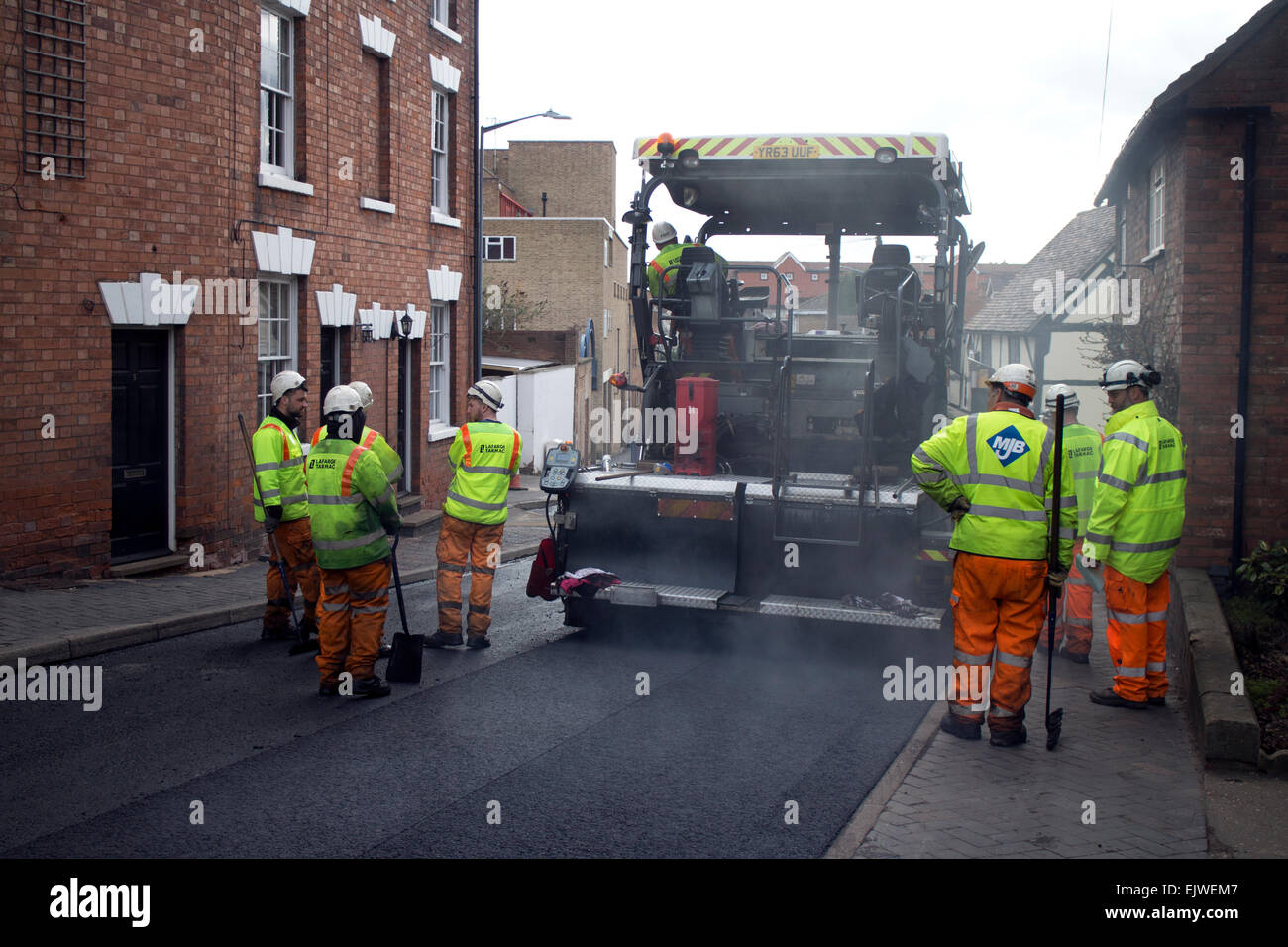 Road resurfacing machine hi-res stock photography and images - Alamy