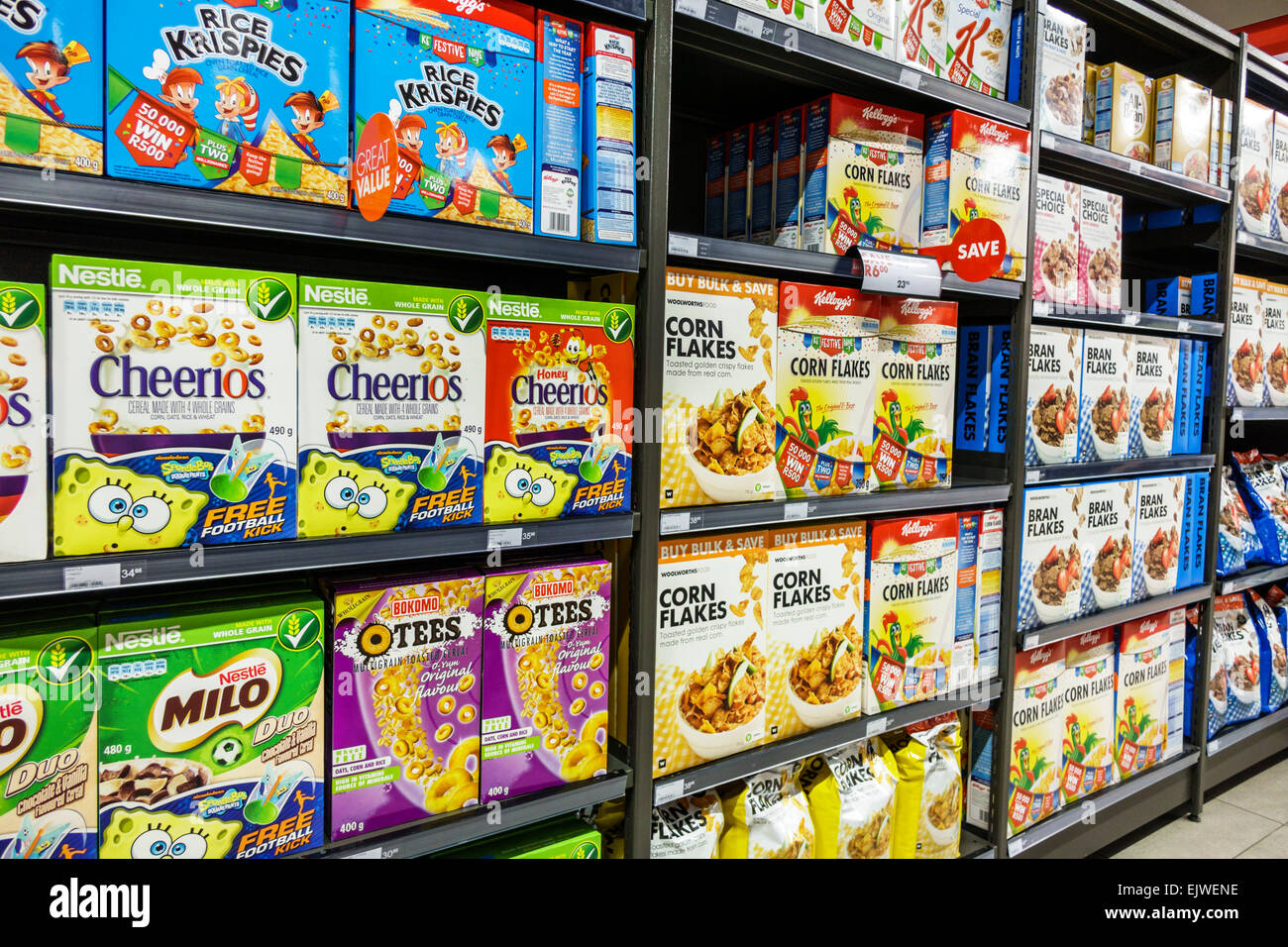 Breakfast cereal display on shelves hi-res stock photography and images ...