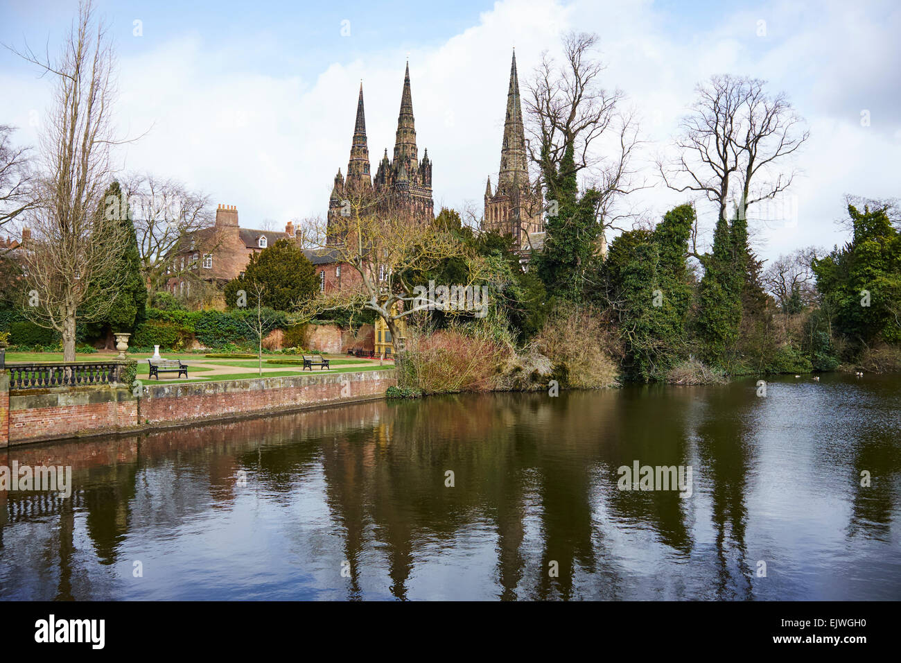 Minster pool hi-res stock photography and images - Alamy