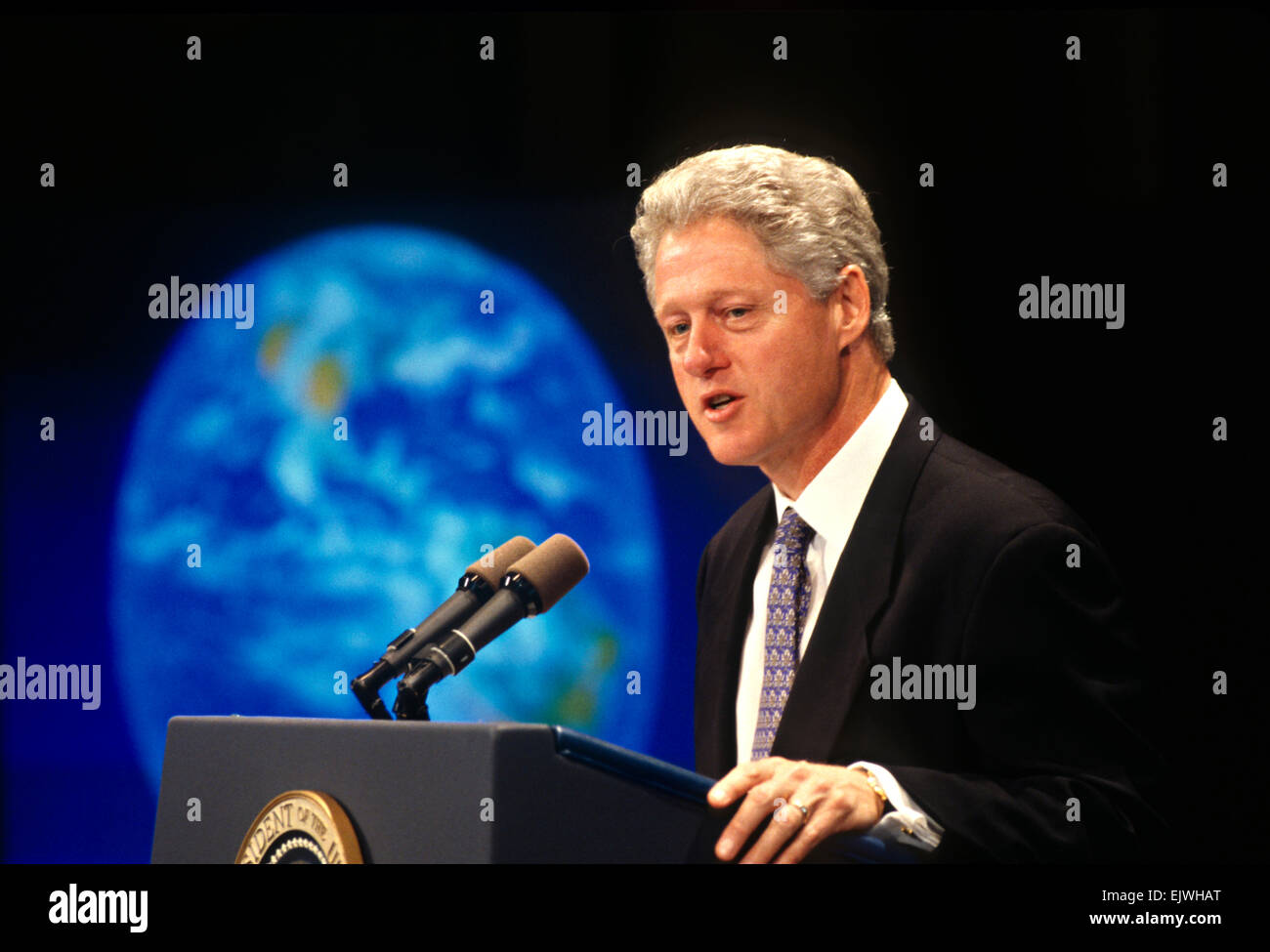 US President Bill Clinton addresses Global Warming at a conference at ...