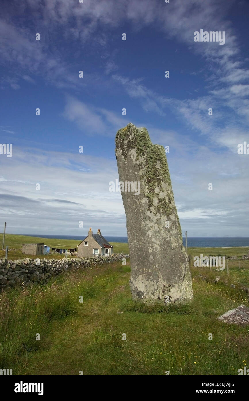 standing stone the largest on the isle of lewis Stock Photo - Alamy