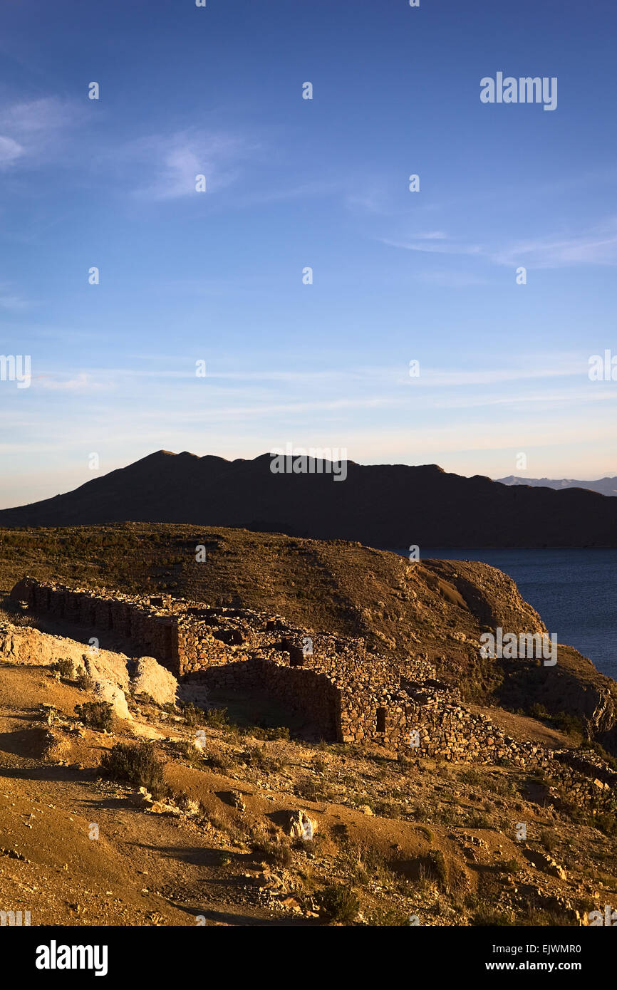 The ruins of Chinkana of Tiwanaku-Inca origin on Isla del Sol (Island ...