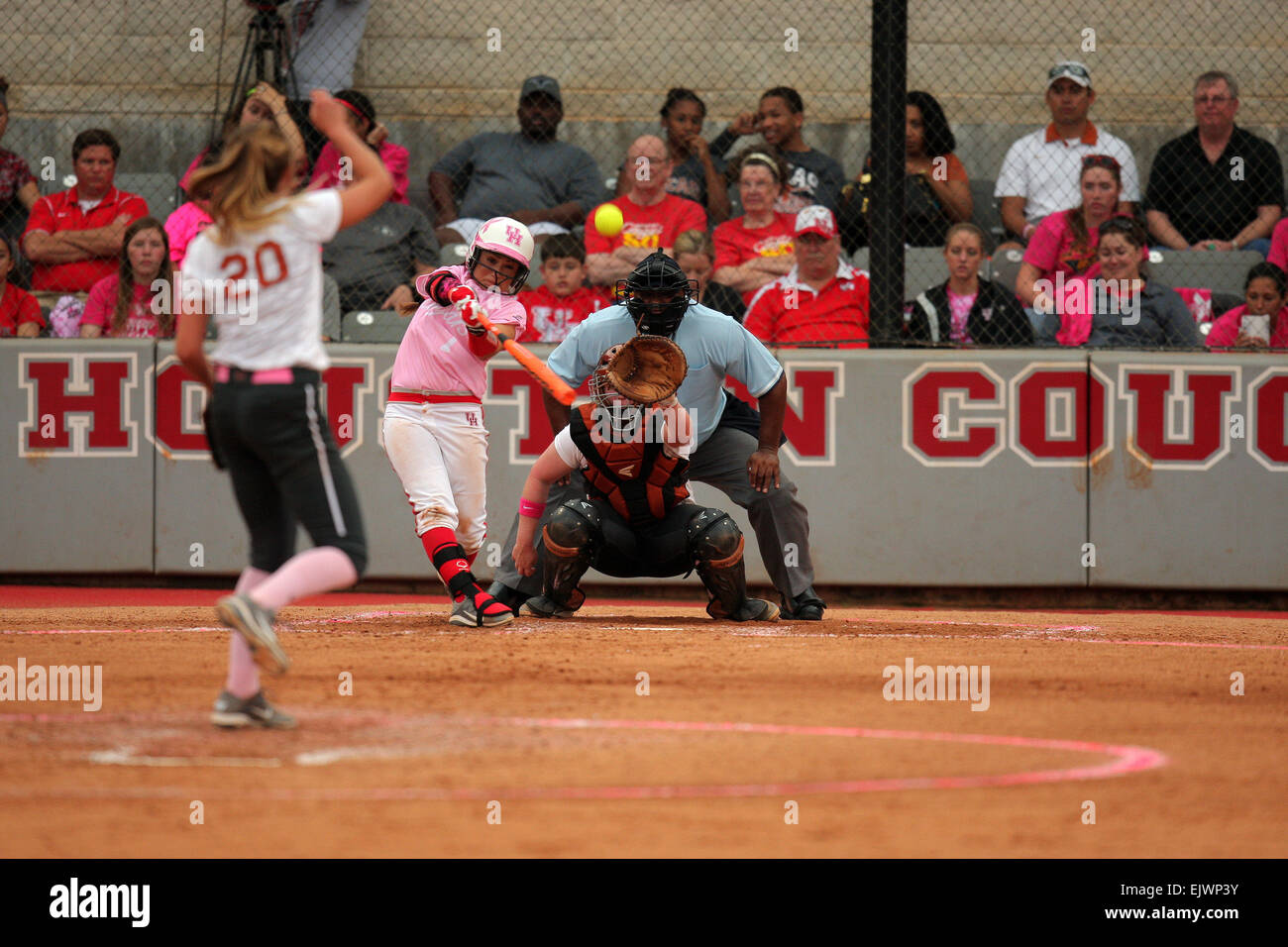 Houston, TX, USA. 01st Apr, 2015. Houston infielder Selena Hernandez #7 ...