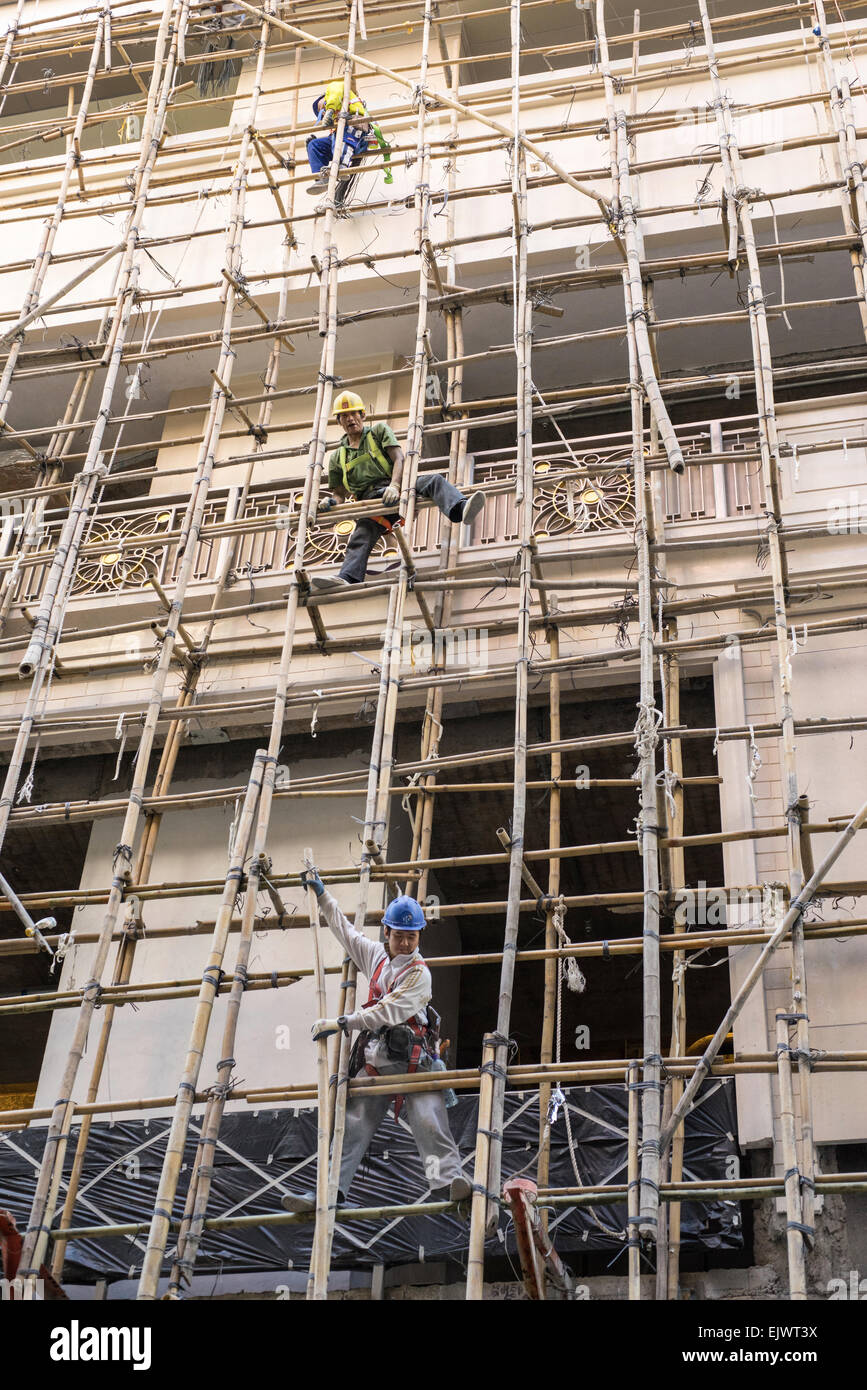 Traditional bamboo scaffolding is used almost exclusively in Hong Kong ...