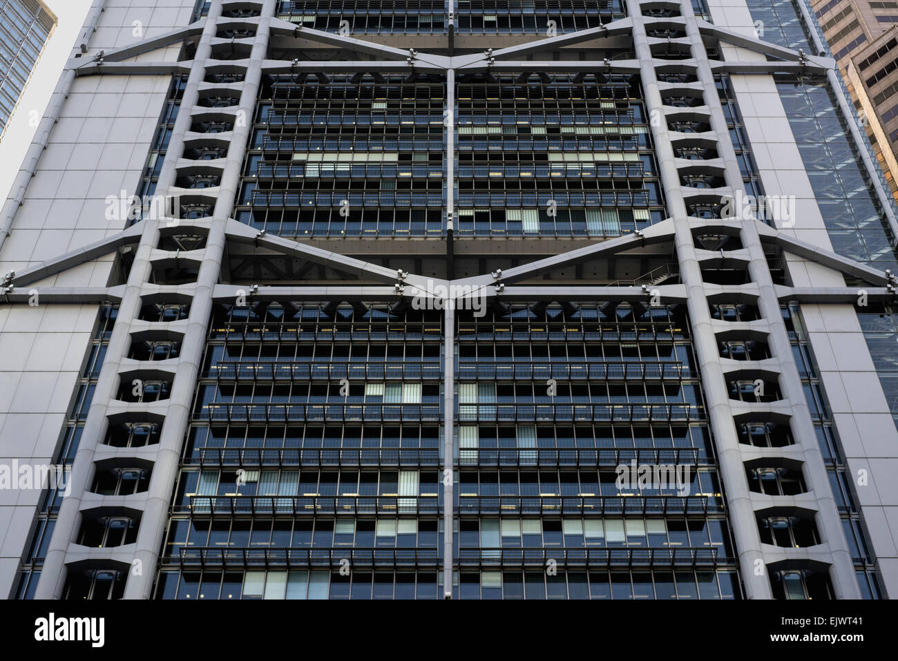 Street view of HSBC Central in Hong Kong is a center for modern ...