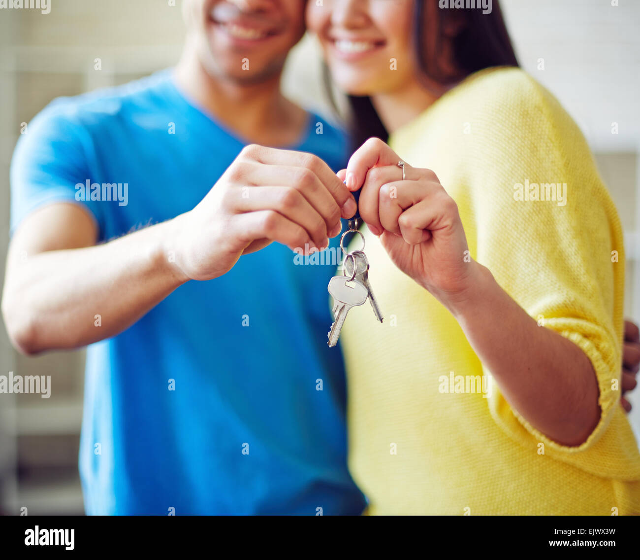 Key from new house hi-res stock photography and images - Alamy