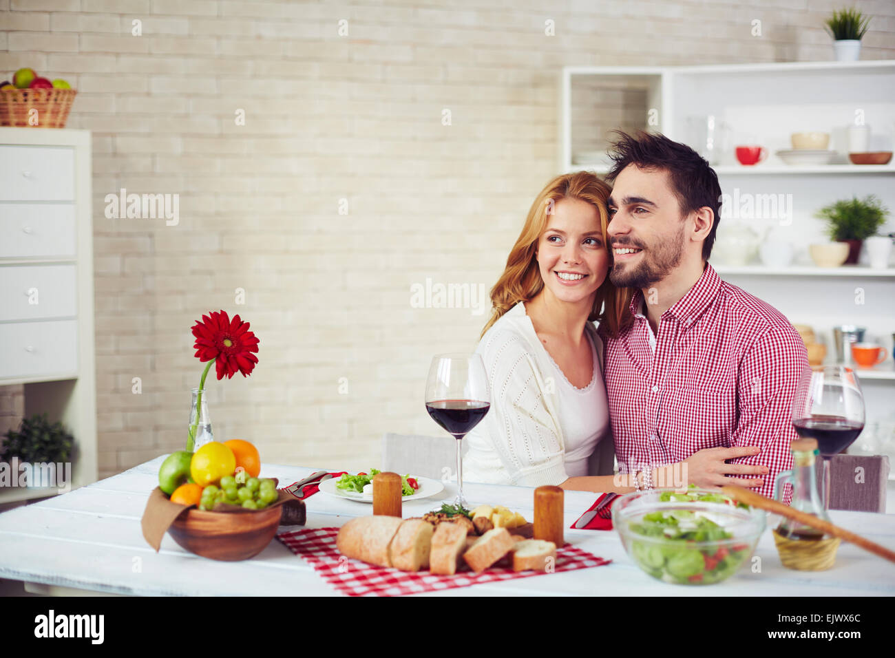 Couple having dinner table hi-res stock photography and images - Alamy