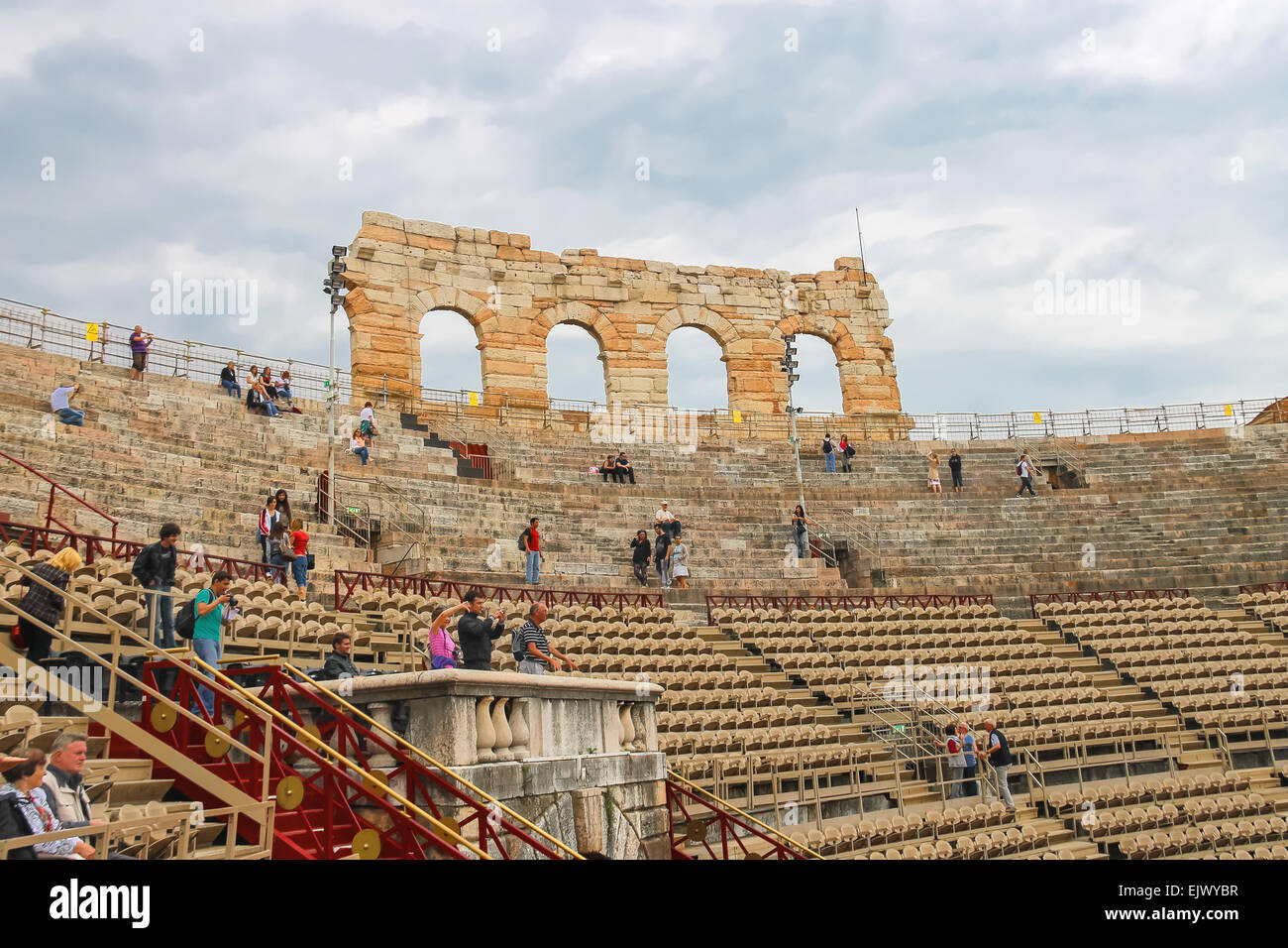 Inside the famous ancient roman arena in verona hi-res stock ...