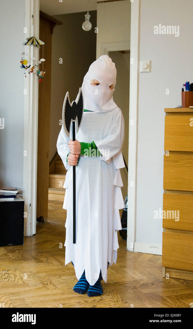 Child ghost hi-res stock photography and images - Alamy