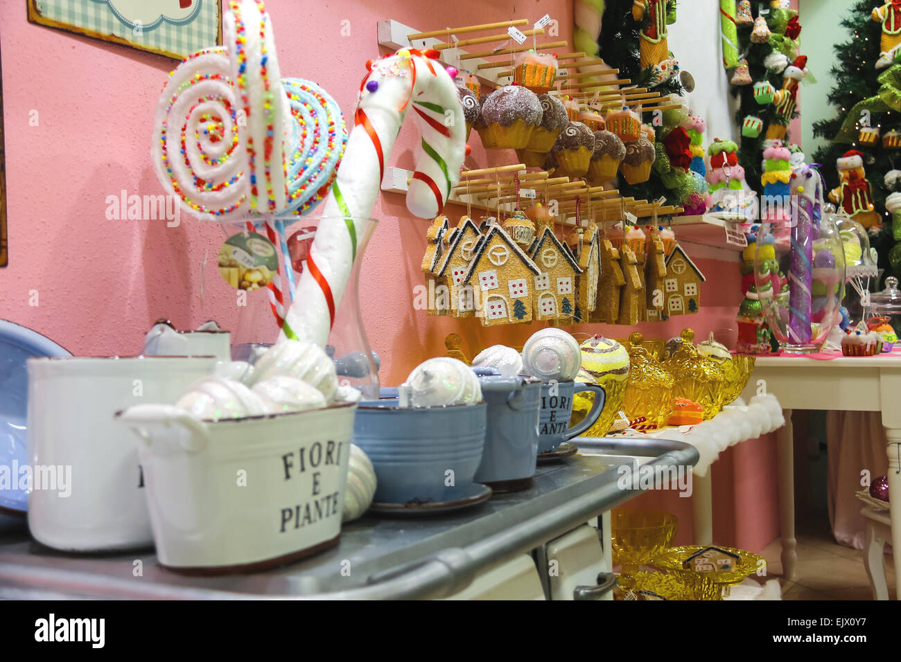 Taneto, Italy - December 27, 2014: Great Cristmas market "Villaggio di ...