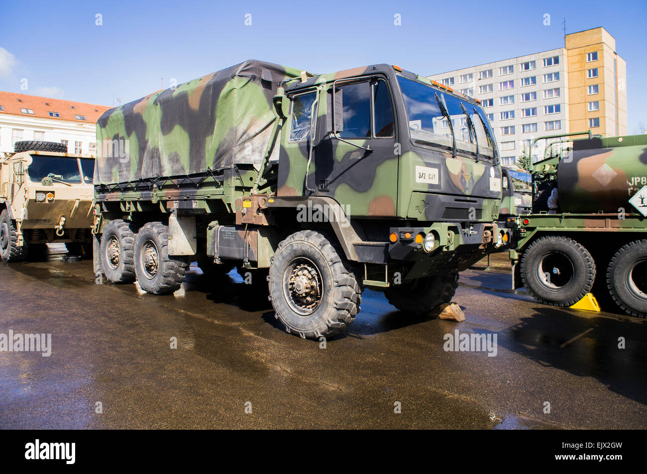 U.S. army "Dragoon Ride" convoy FMTV Family of Medium Tactical Vehicles ...