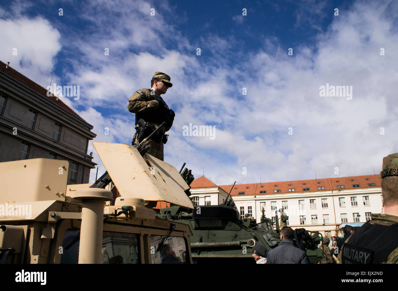 MP Military Police soldier U.S. army "Dragoon Ride" convoy armored ...