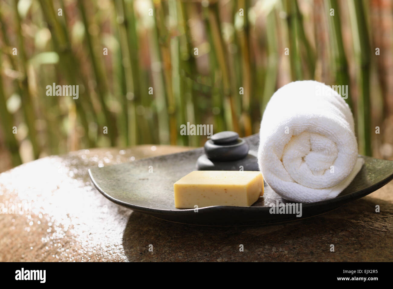 Soap bathroom towel dish hi-res stock photography and images - Alamy