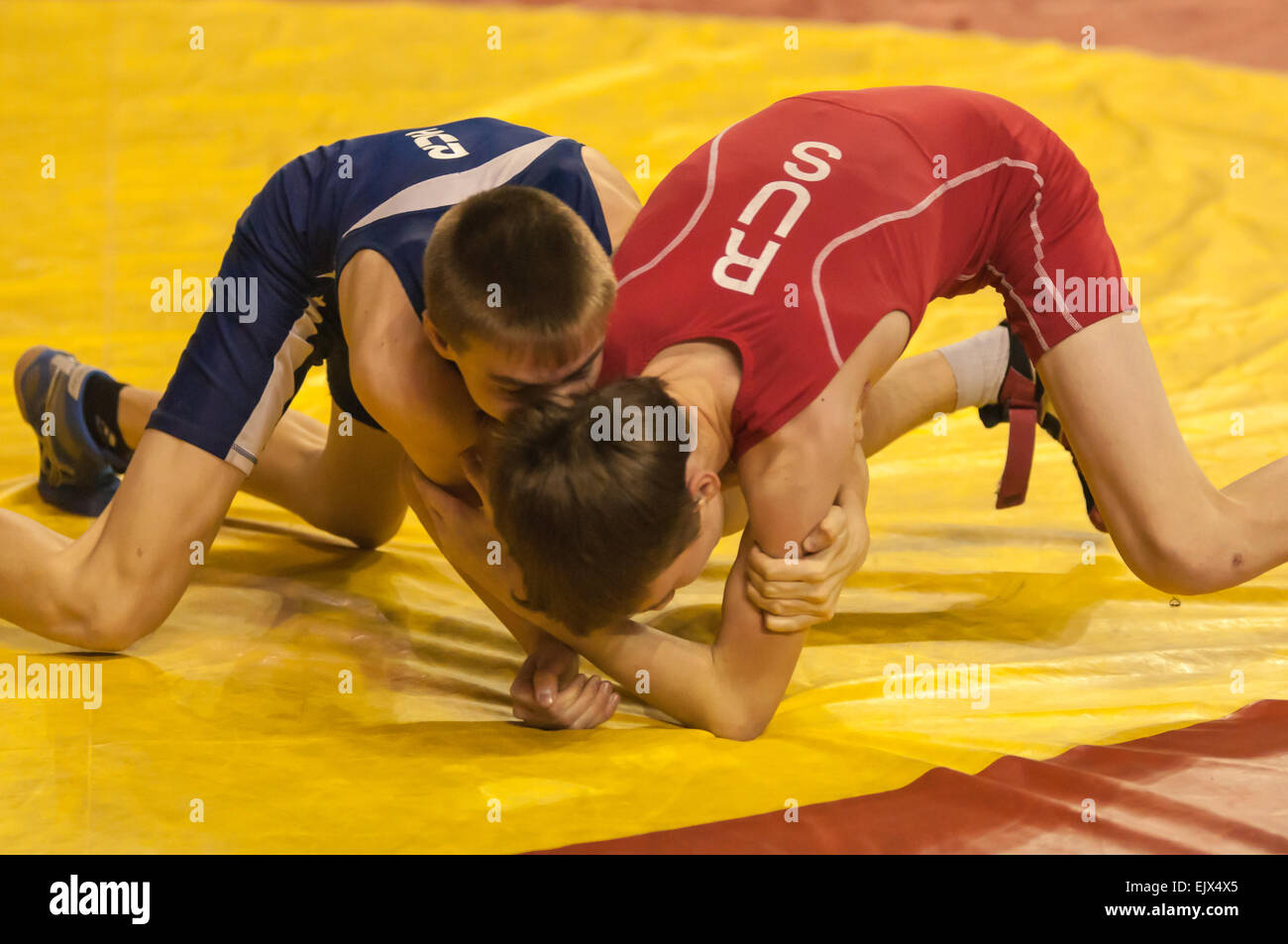 Wrestling mat hi-res stock photography and images - Alamy