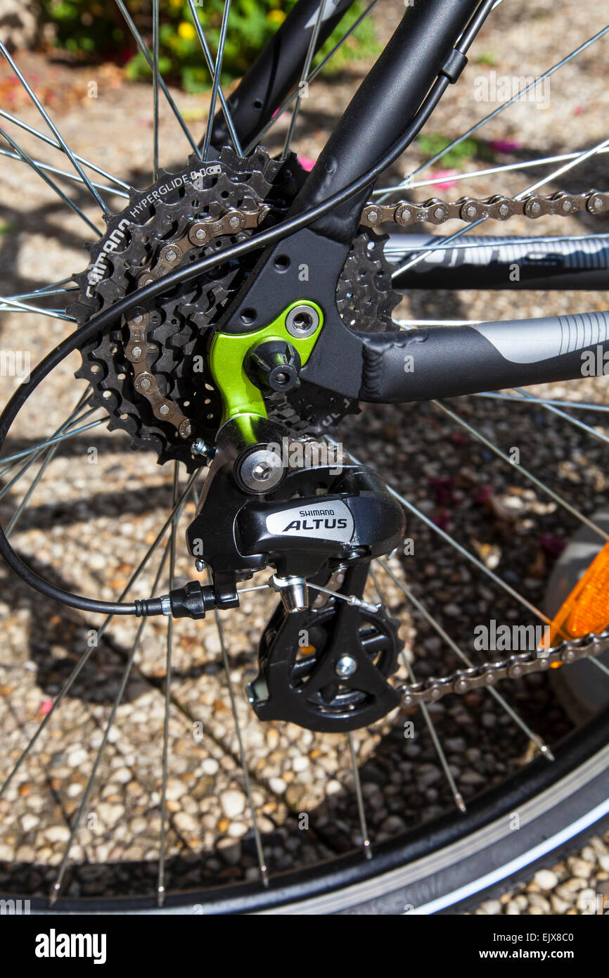 Bicycle gearing gears Stock Photo - Alamy