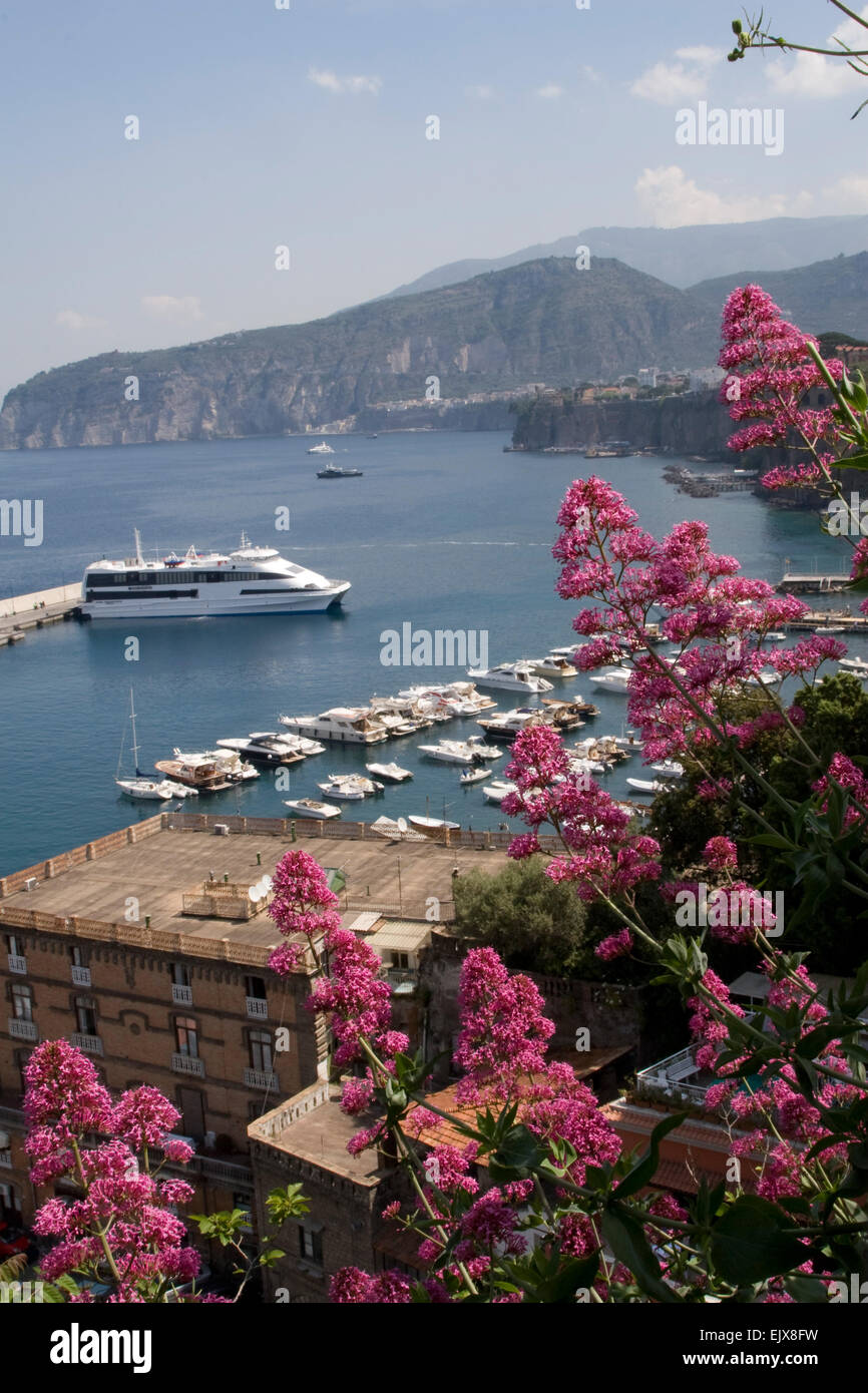 Cruise ship port sorrento hi-res stock photography and images - Alamy