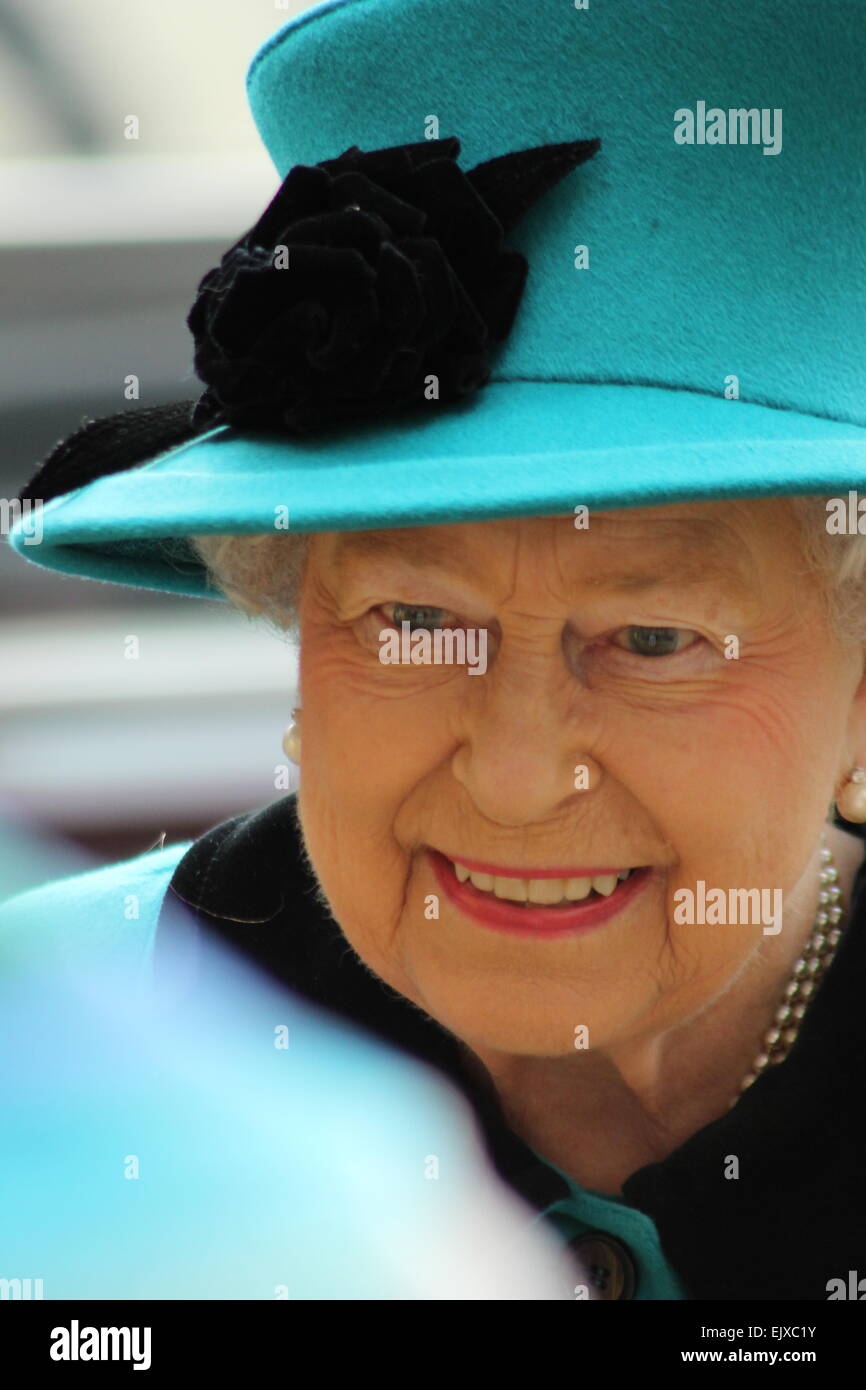 Money elizabeth ii hi-res stock photography and images - Alamy