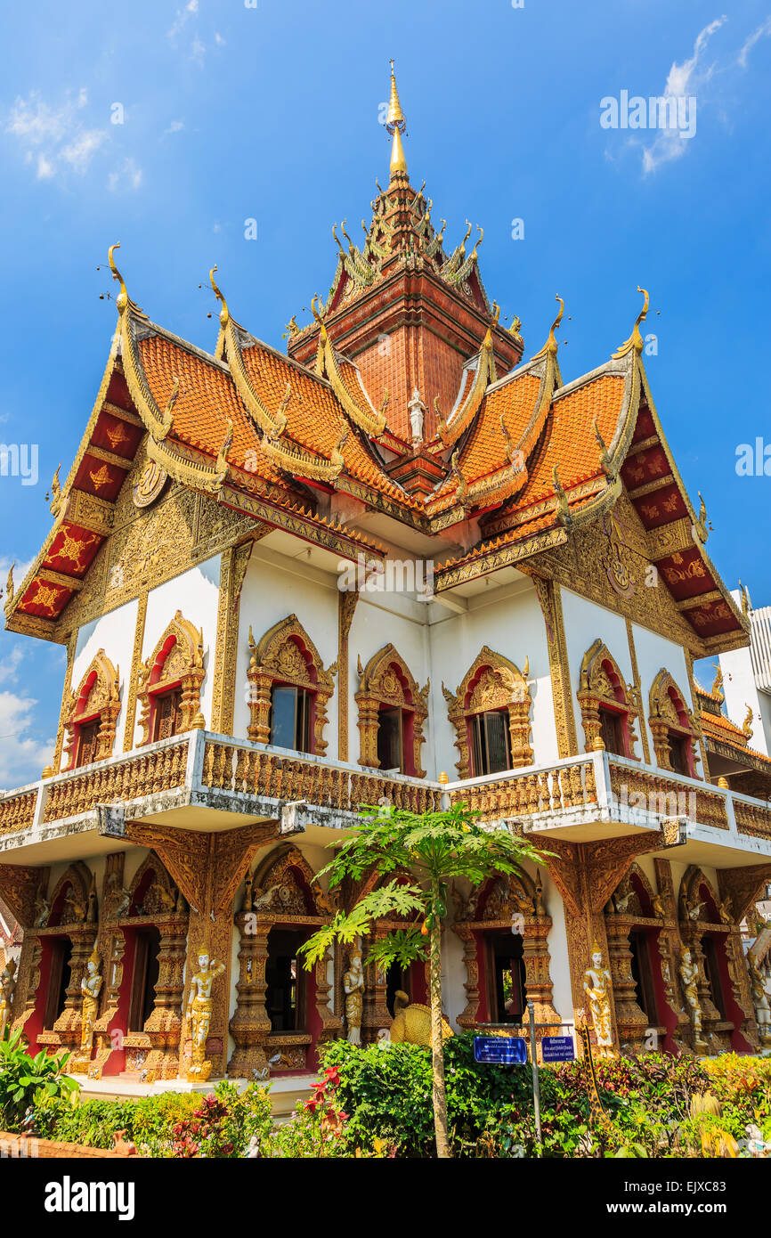 Statue wat buppharam chiang hi-res stock photography and images - Alamy