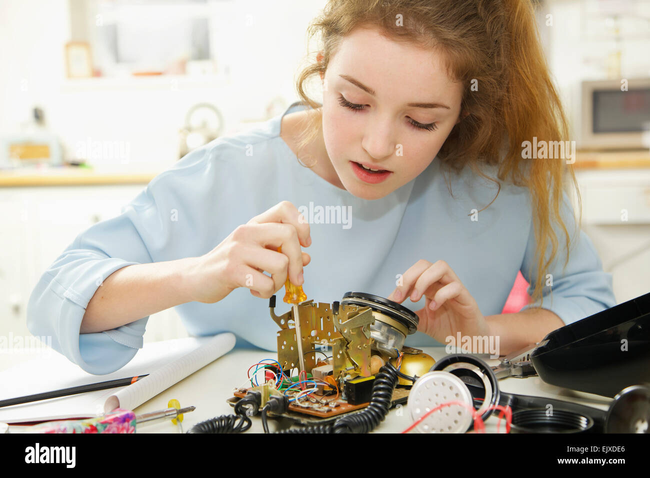 School Building Teen High Resolution Stock Photography and Images - Alamy