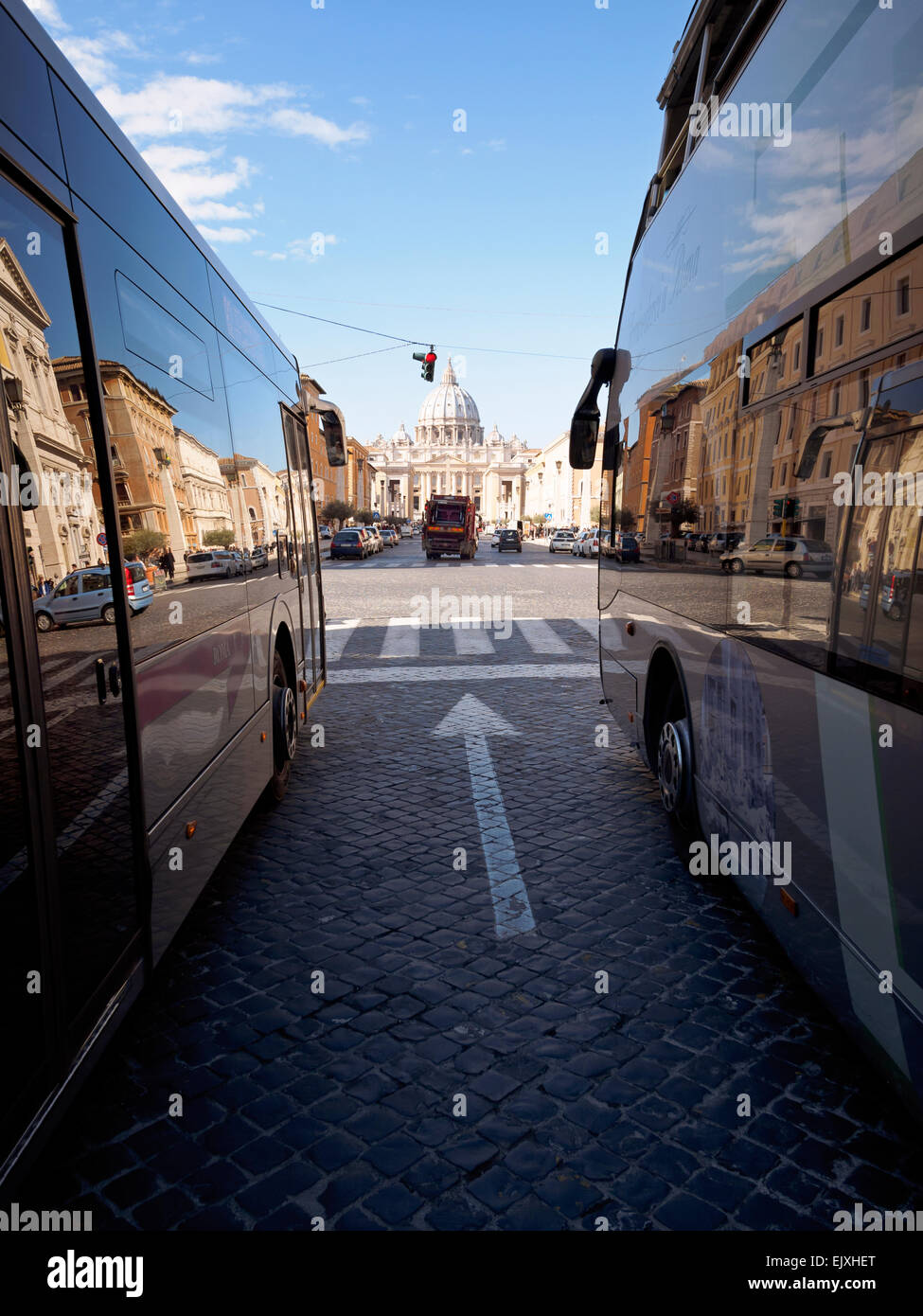 Italy, Rome, Tour busses going to Vatican city Stock Photo - Alamy