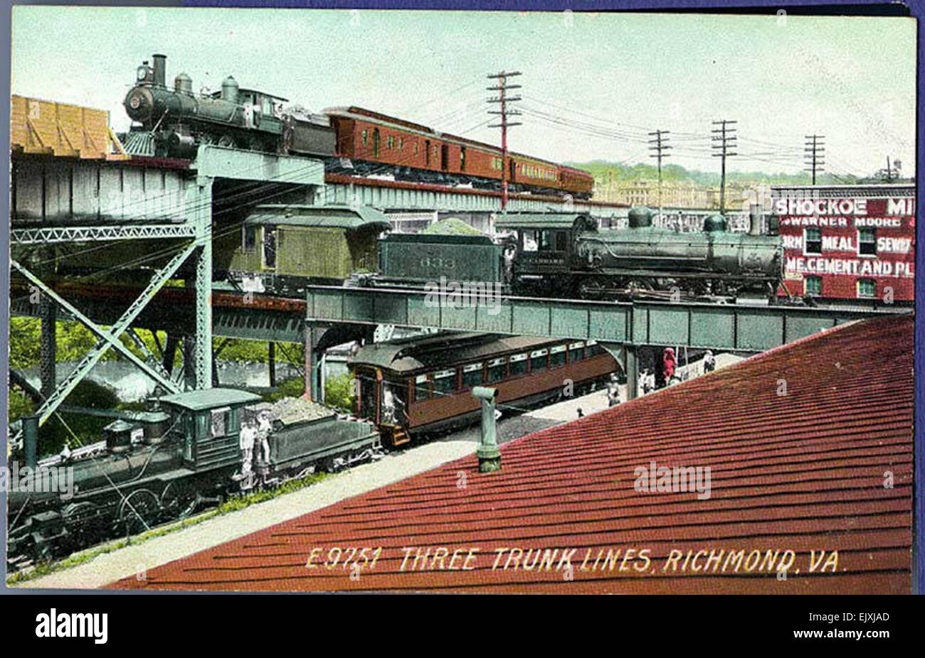 Three golden lines hi-res stock photography and images - Alamy