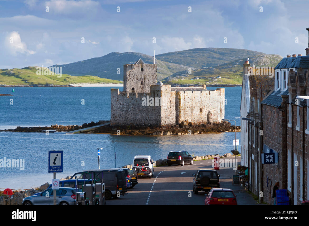 kismul castle castlebay isle of barra Stock Photo - Alamy