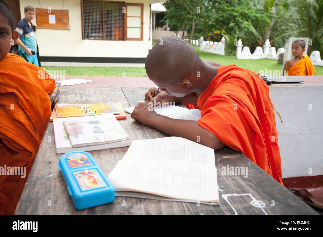 BUDDHIST MONKS STUDYING AT TEMPLE SCHOOL NEAR UNAWATUNA Stock Photo - Alamy