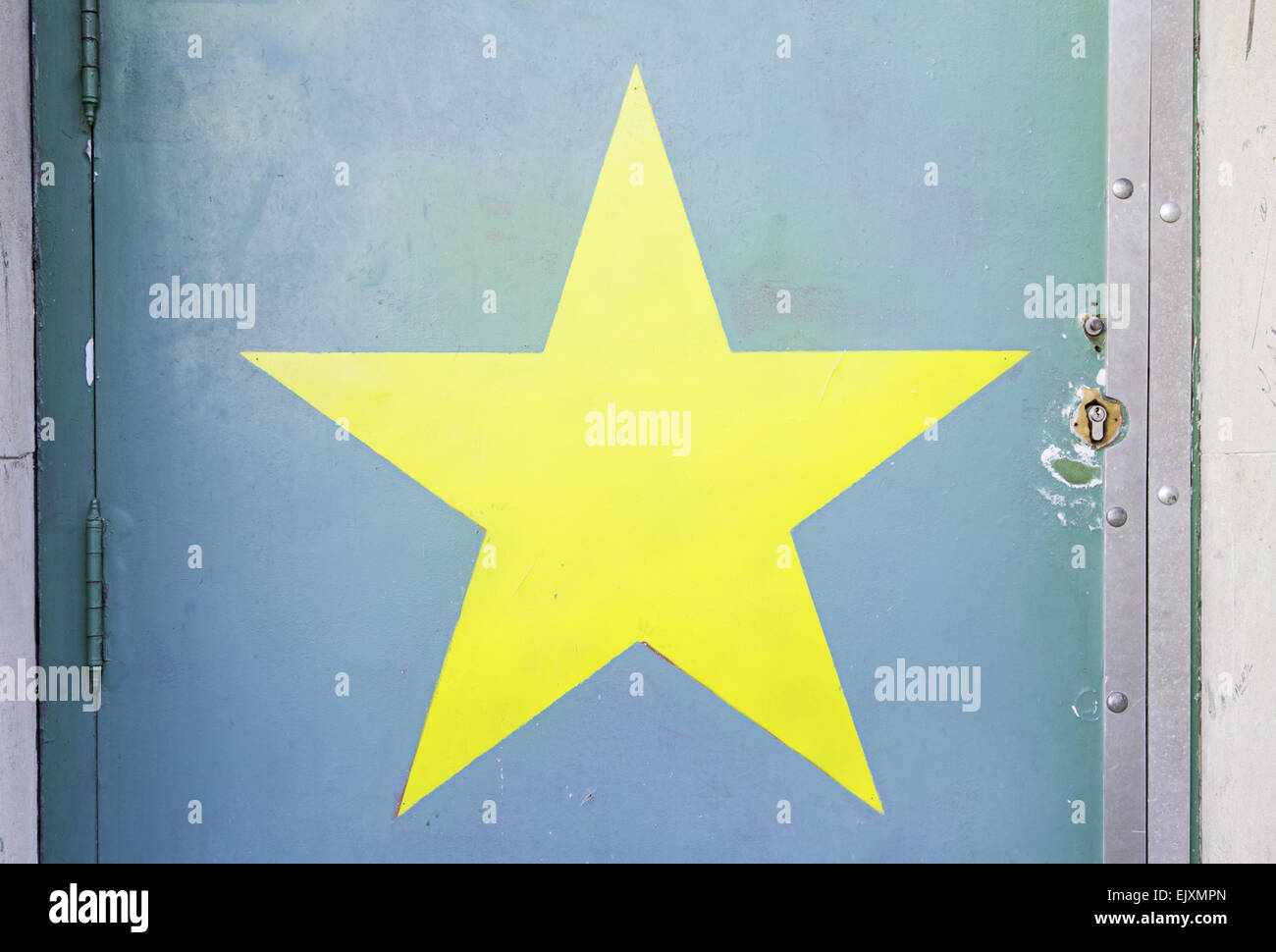 Star icon paint brush hi-res stock photography and images - Alamy