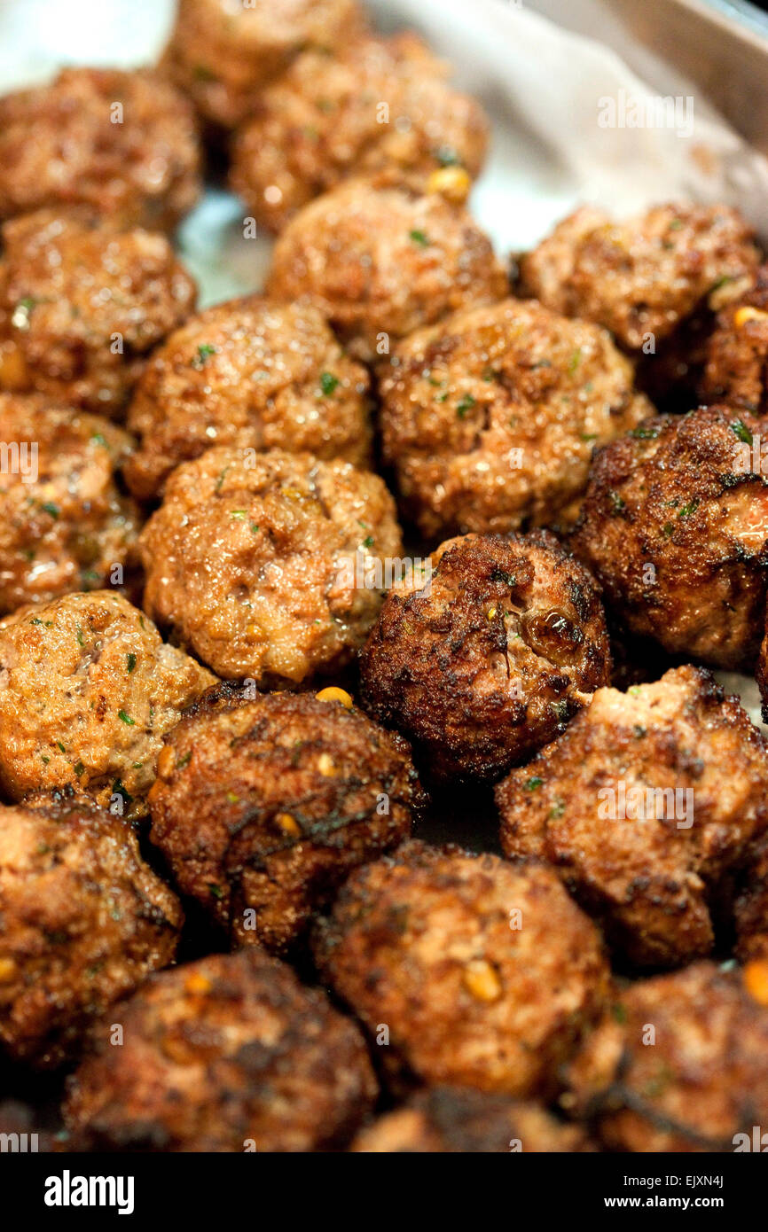 Meat balls in plate hi-res stock photography and images - Alamy