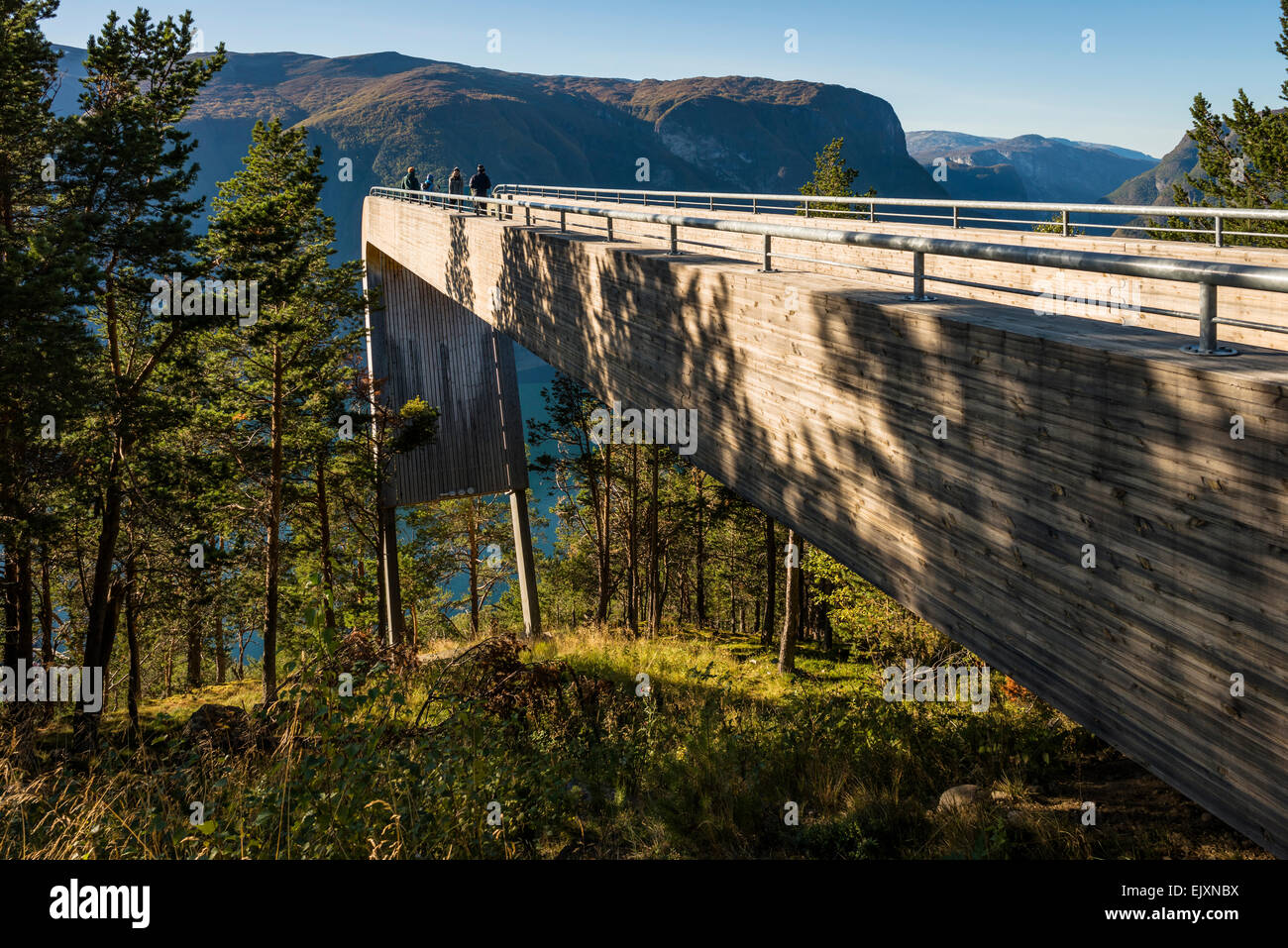 Viewing platform norway hi-res stock photography and images - Alamy